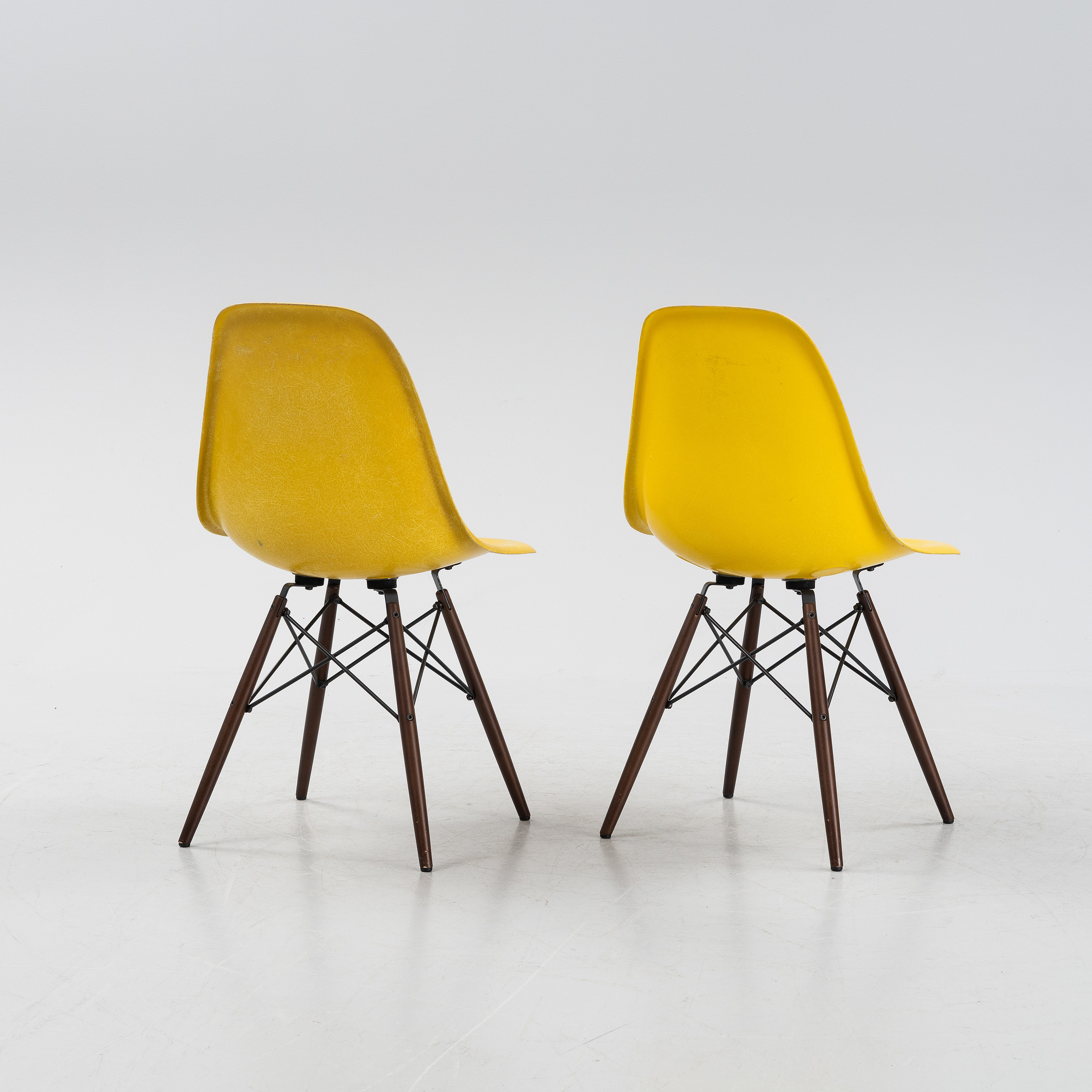Charles & Ray Eames, stolar , 6 st, "DSW", Herman Miller/Vitra. - Bukowskis