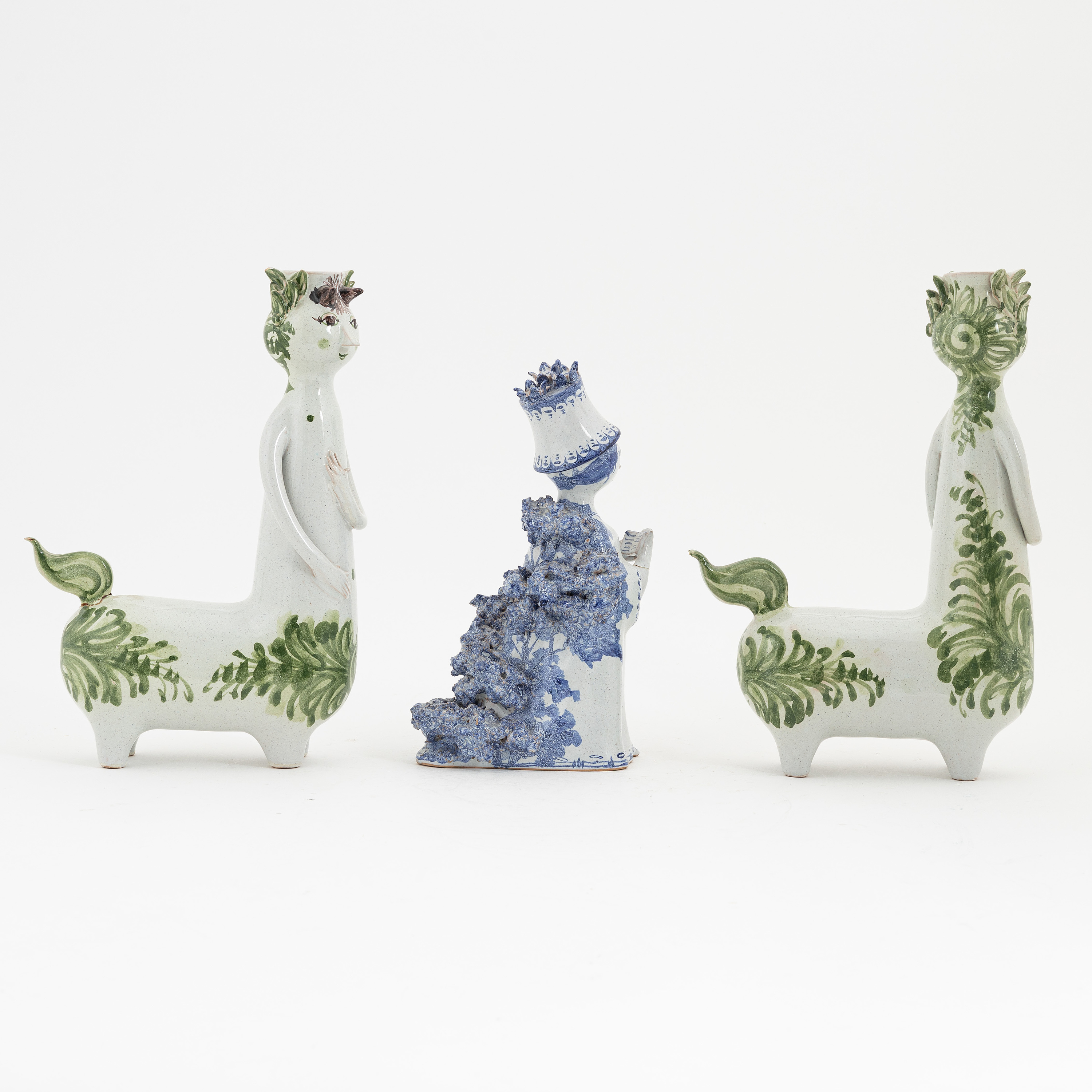 Björn Wiinblad, ett par ljusstakar samt en figurin, fajans, Danmark ...