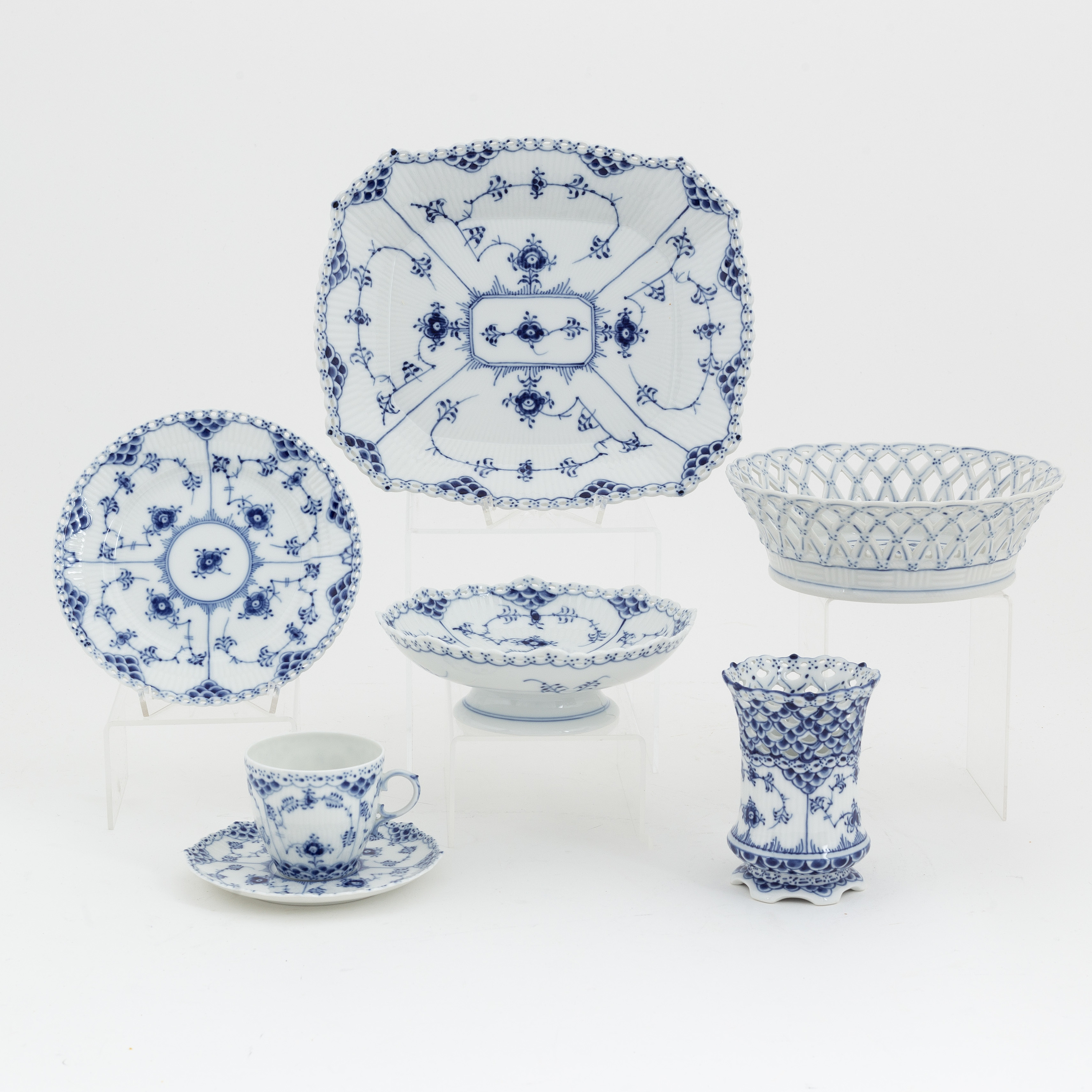 Kaffeservis, 36 delar porslin, "Musselmalet", Royal Copenhagen, Danmark ...