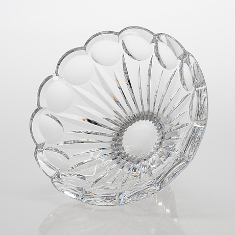 Aimo Okkolin, A cut crystal glass vase, bowl, model 6553, signed Aimo ...