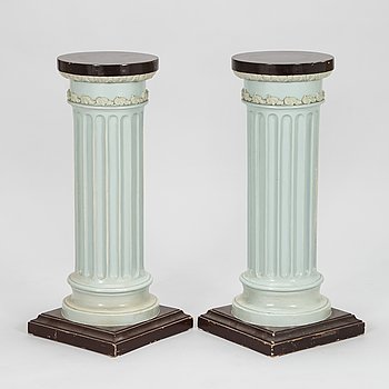 Kolonner, ett par, 1900-tal. - Bukowskis