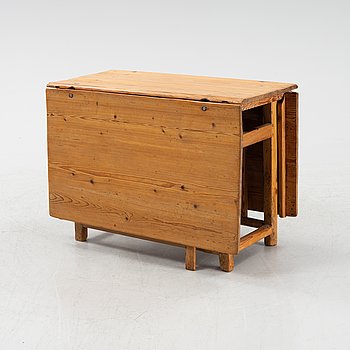 A pine gate-leg table, 19th Century. - Bukowskis