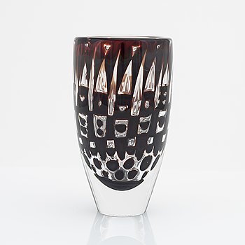 Ingeborg Lundin, a glass vase, Orrefors. - Bukowskis