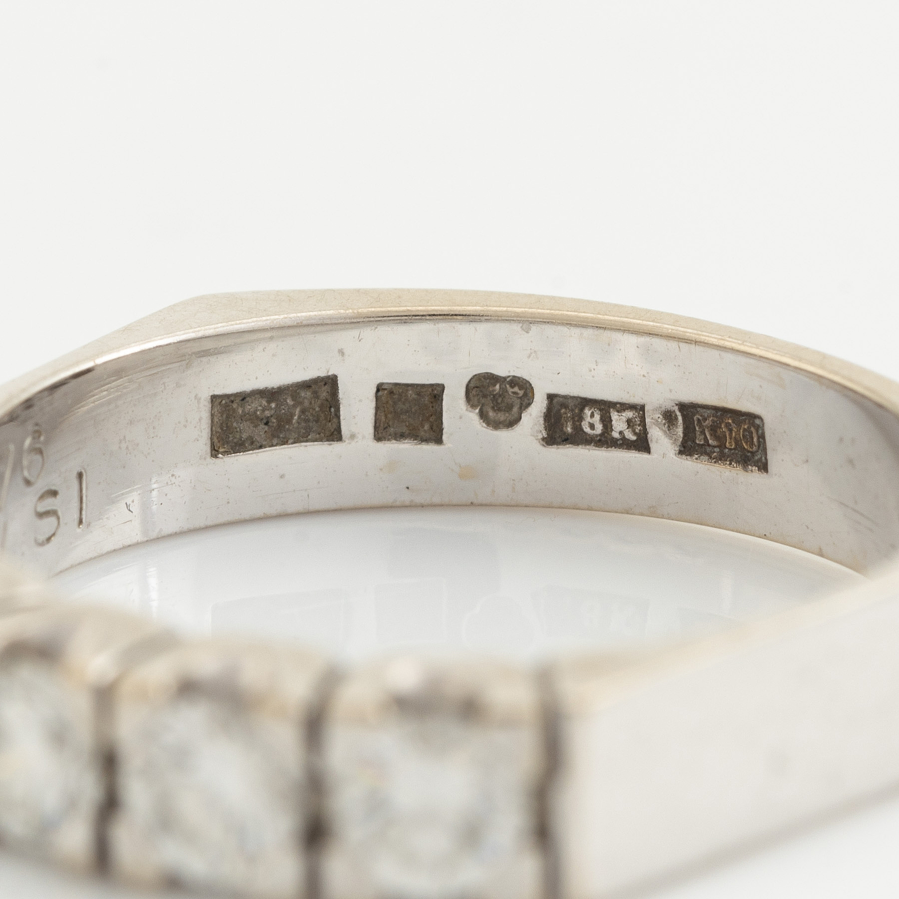 Brilliant cut diamond ring. - Bukowskis