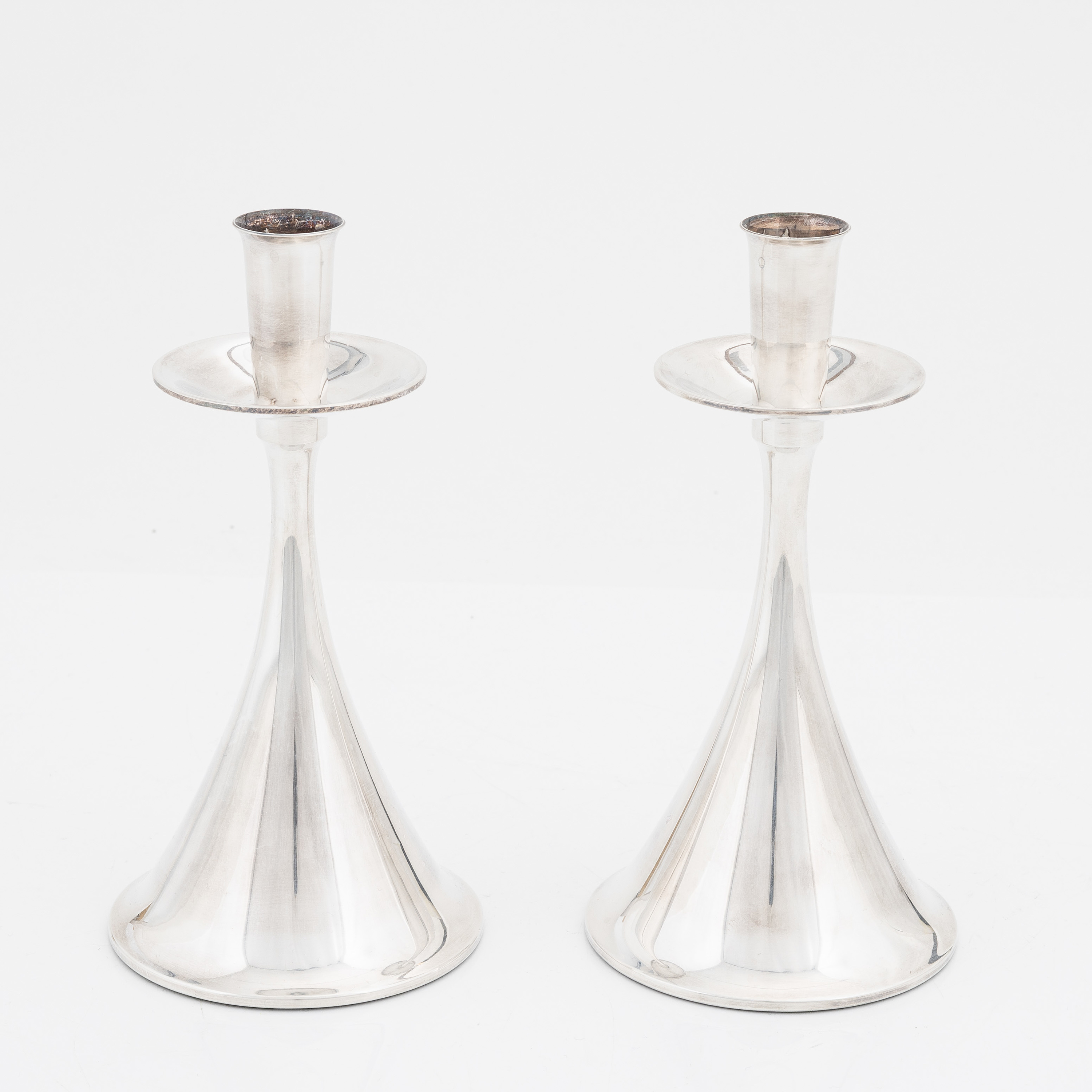 A pair of Swedish silver candlesticks, MGAB, Uppsala, 1959. - Bukowskis