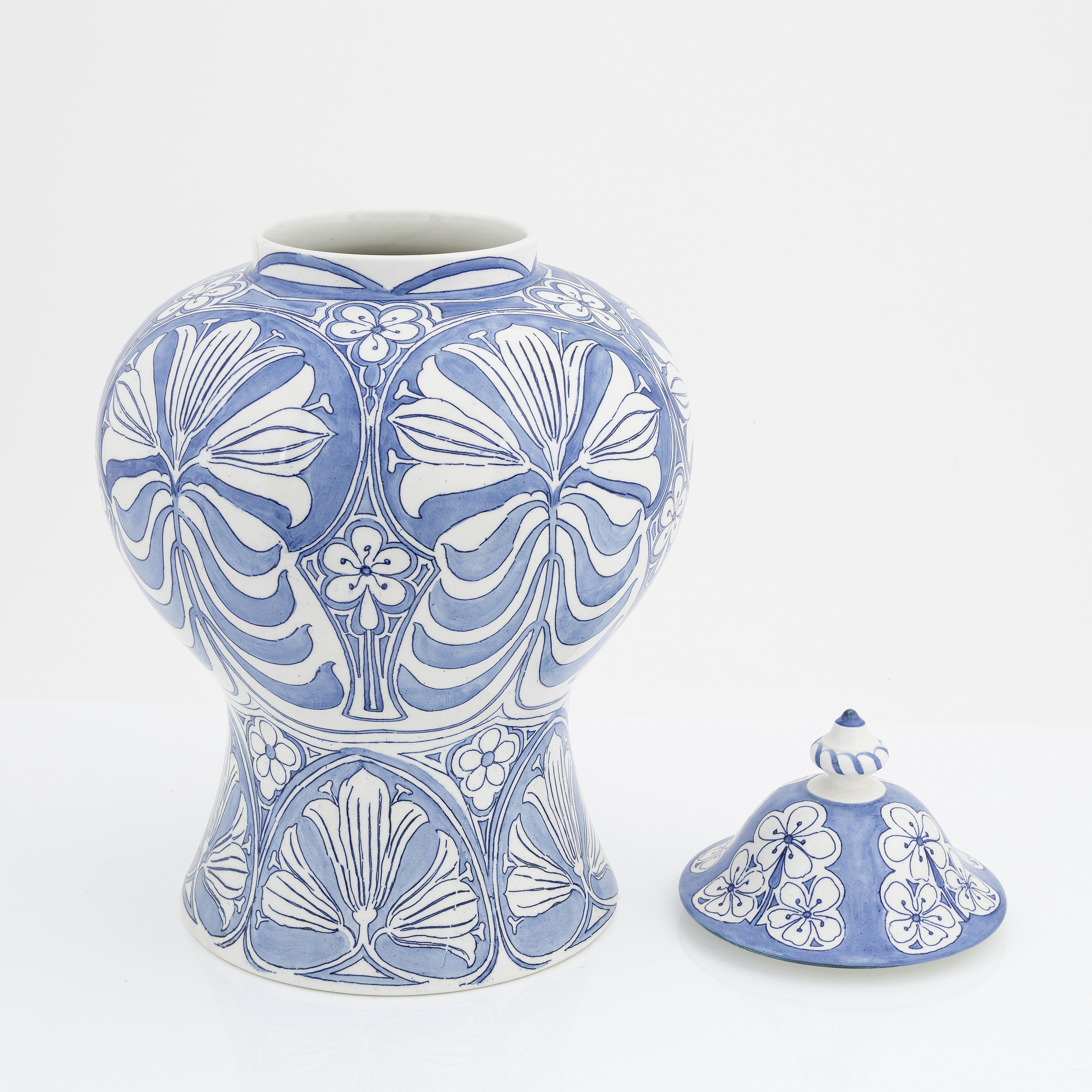 Alf Wallander, golvurna, flintgods, Rörstrand, tidigt 1900-tal. - Bukowskis