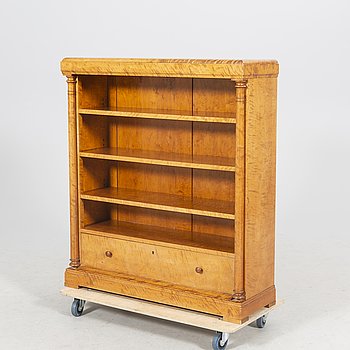 A birch Empire style early 1900s book shelf. - Bukowskis