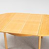 Børge Mogensen, a round 'Öresund' oak dining table. - Bukowskis