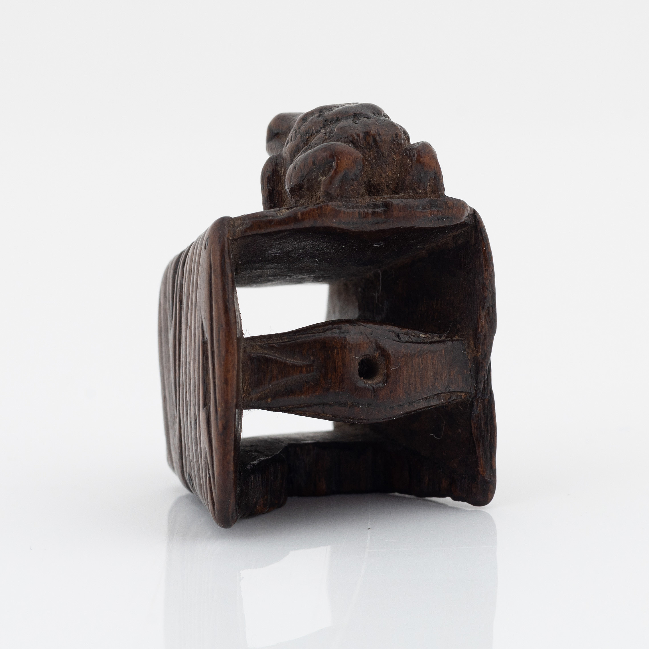 A Japanese wood netsuke of a frog, Masanao Yamada, Edo period (1615 ...