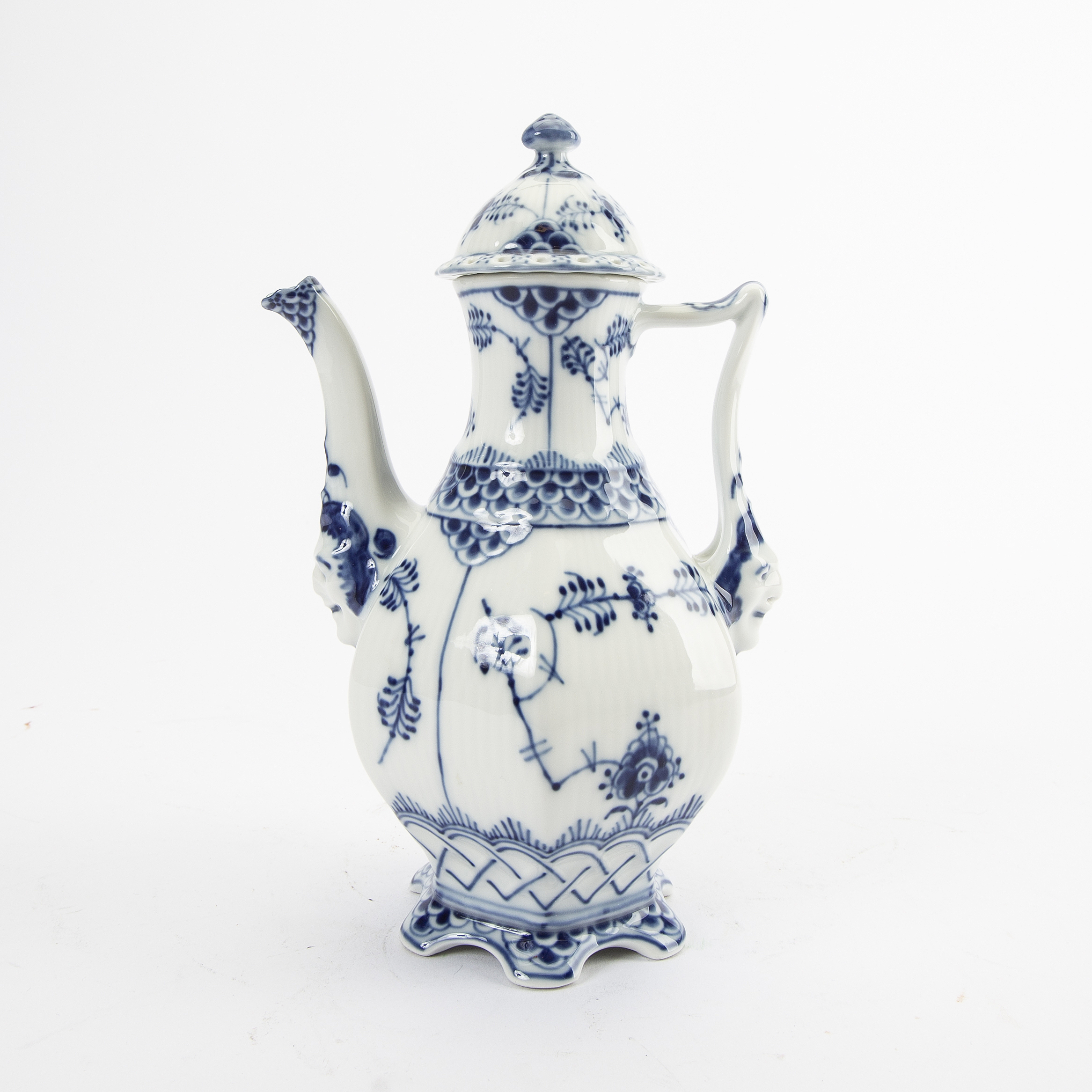 Coffee pot Musselmalet Helblonde Royal Copenhagen 1974-78 porcelain ...