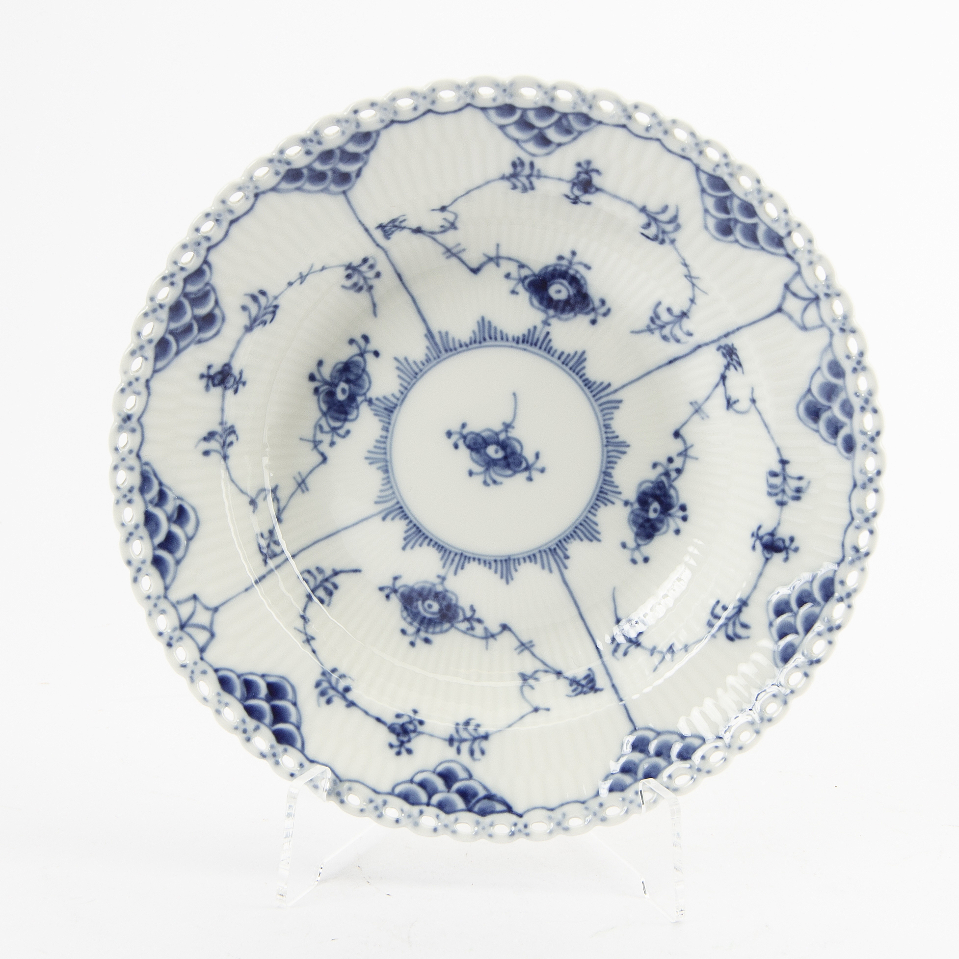Djupa tallrikar 12 st Musselmalet Helblonde Royal Copenhagen. - Bukowskis