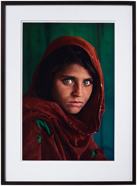 Steve McCurry, "Afghan girl", 1984. - Bukowskis