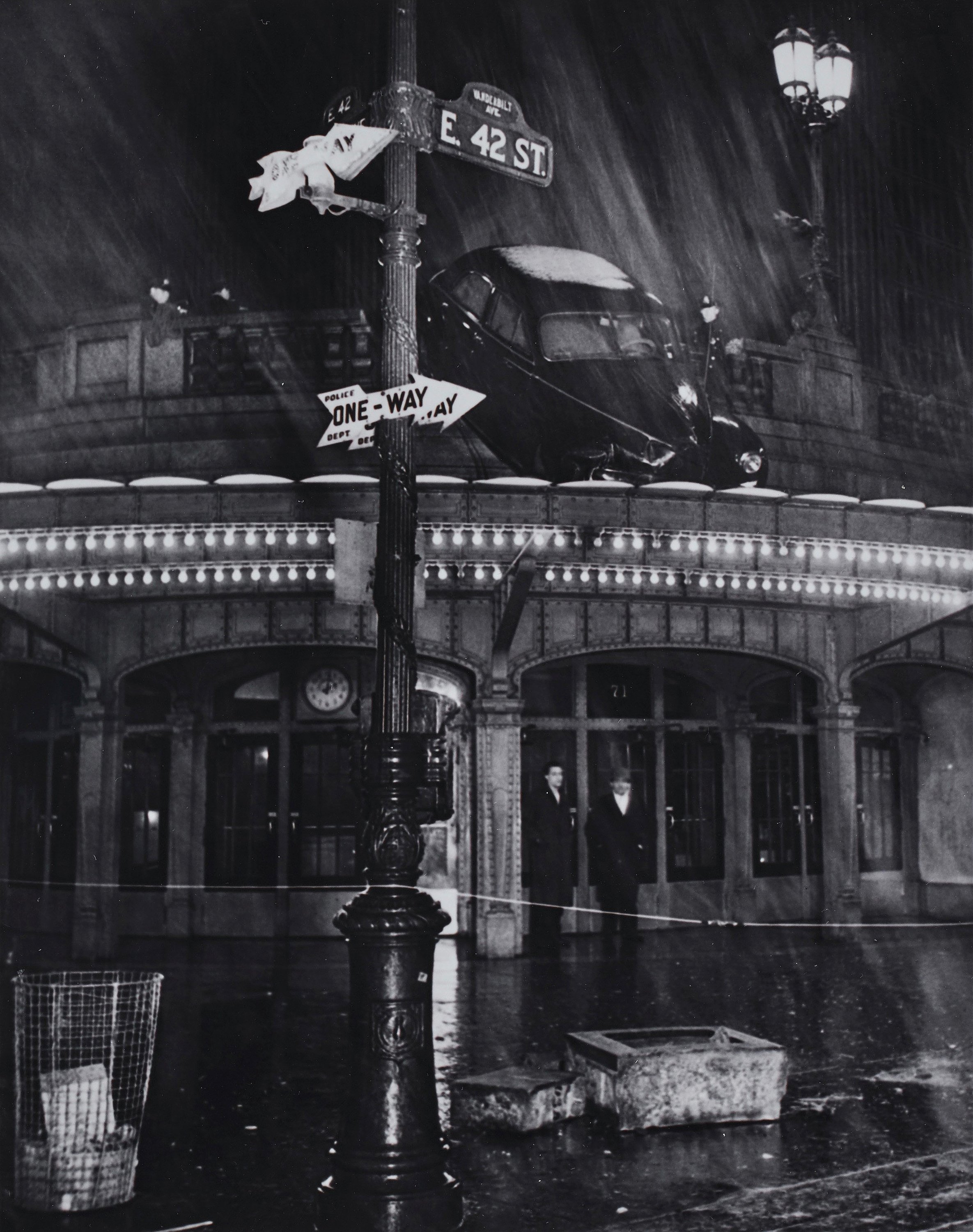 Weegee, "Accident on upper roadway of Grand Central Terminal, New York ...