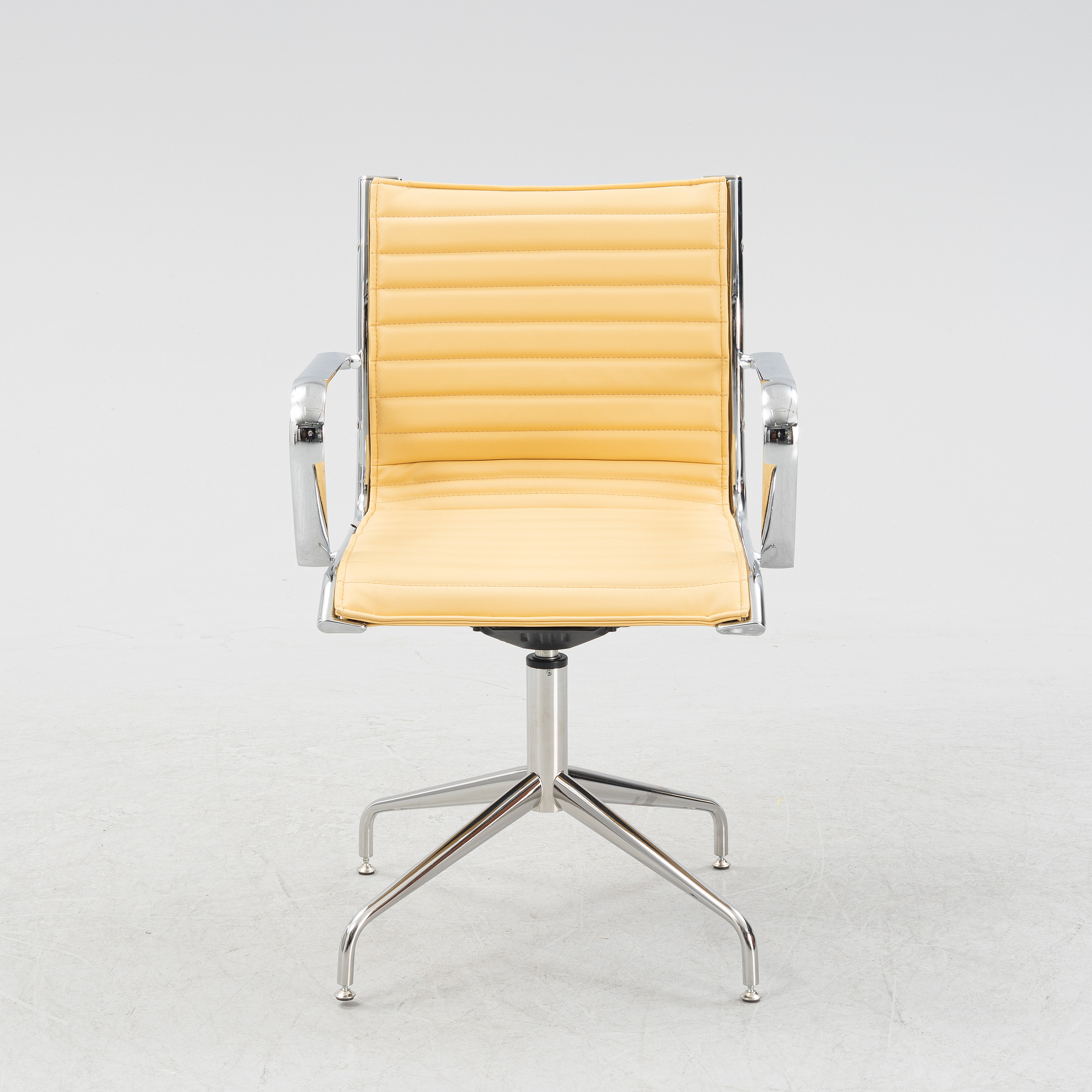Leyform, an 'Origami' office chair. - Bukowskis