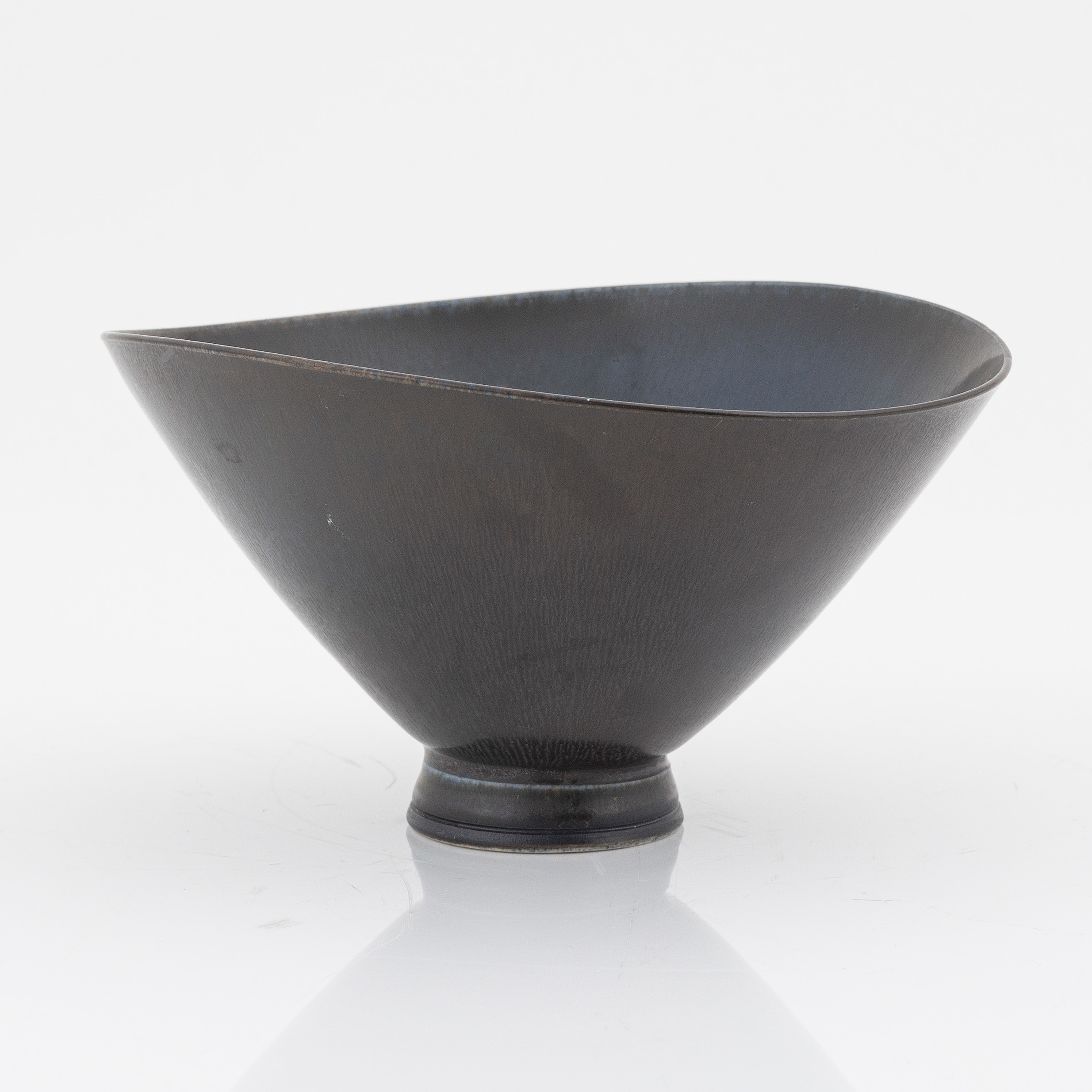 Bernt Friberg, skål, stengods, Gustavsberg. - Bukowskis