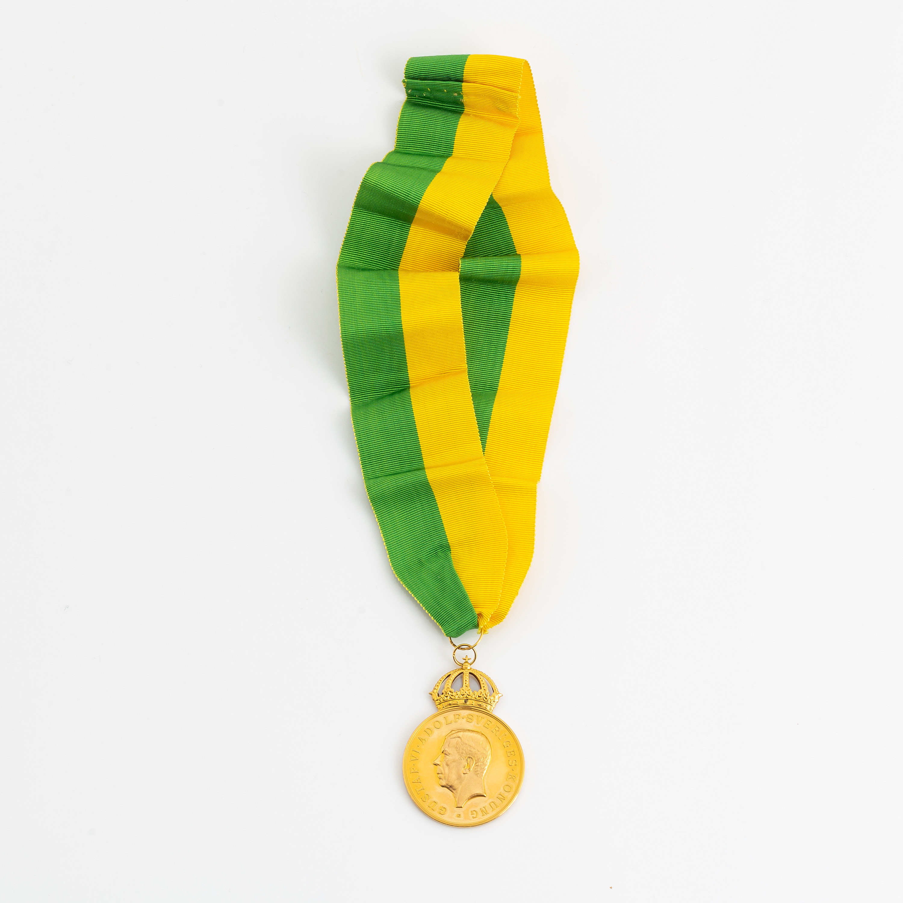 A Swedish gold medal, Kungliga Patriotiska Sällskapet, in case. - Bukowskis