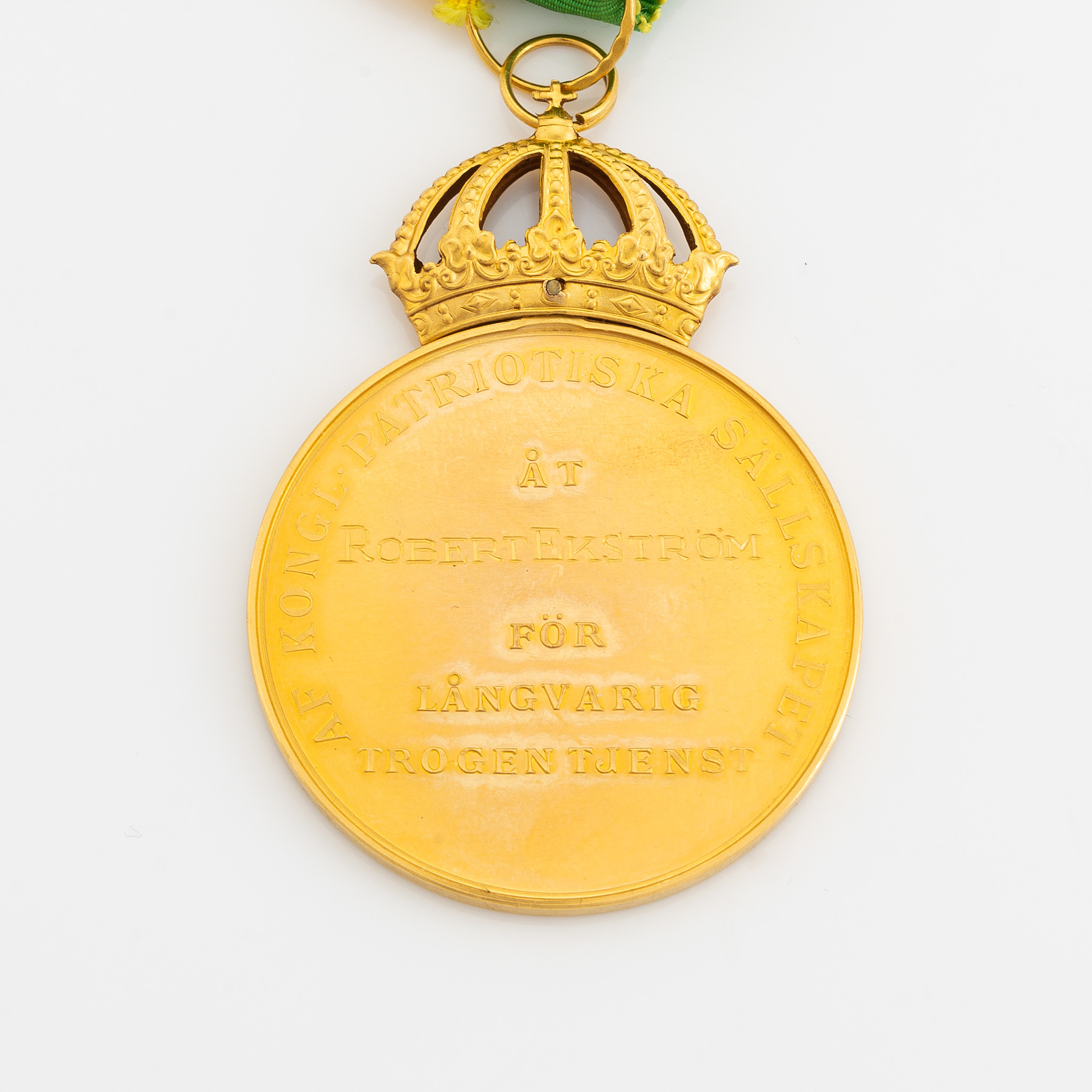 A Swedish gold medal, Kungliga Patriotiska Sällskapet, in case. - Bukowskis