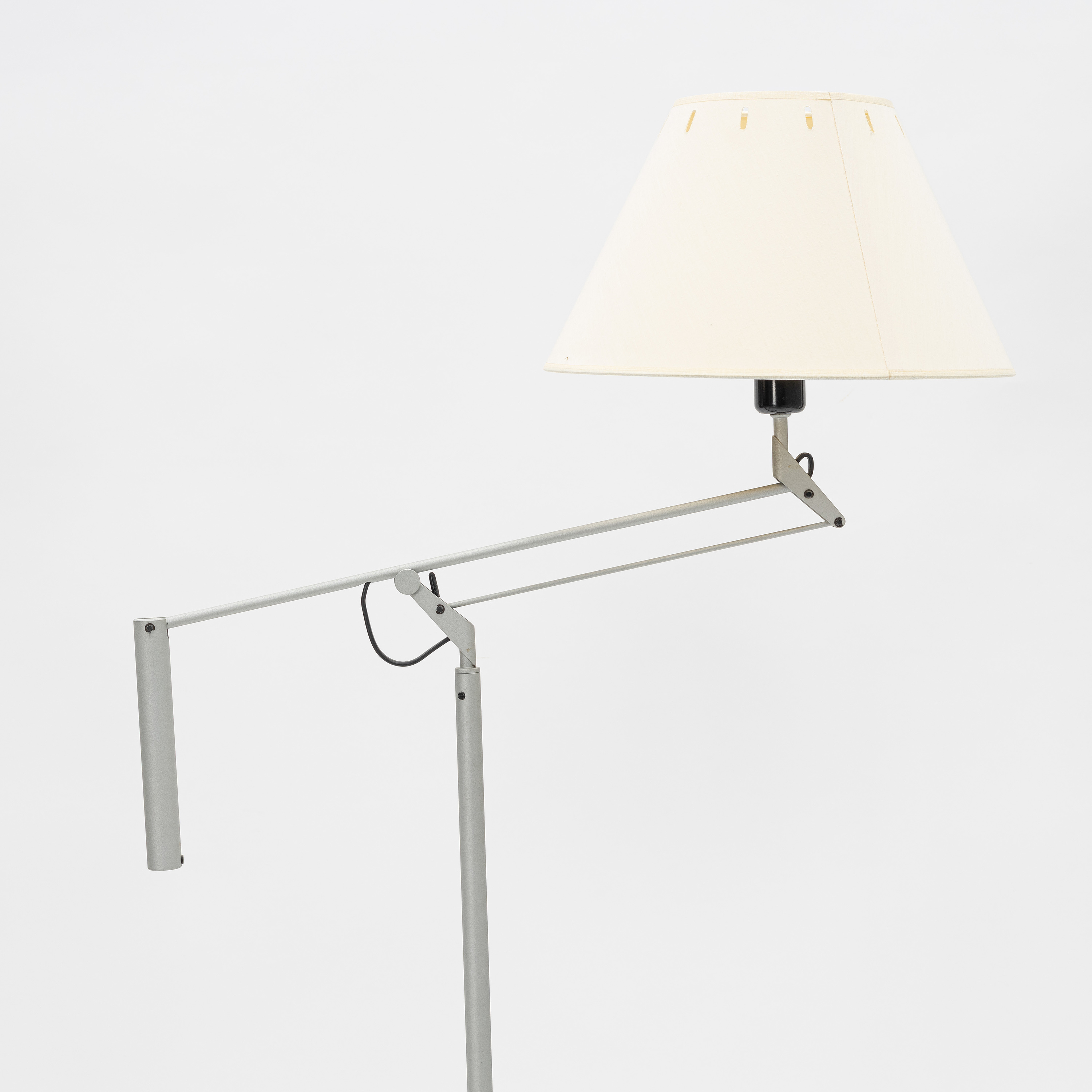 A pair of 'Galilea' floorlamps from Carpyen. - Bukowskis