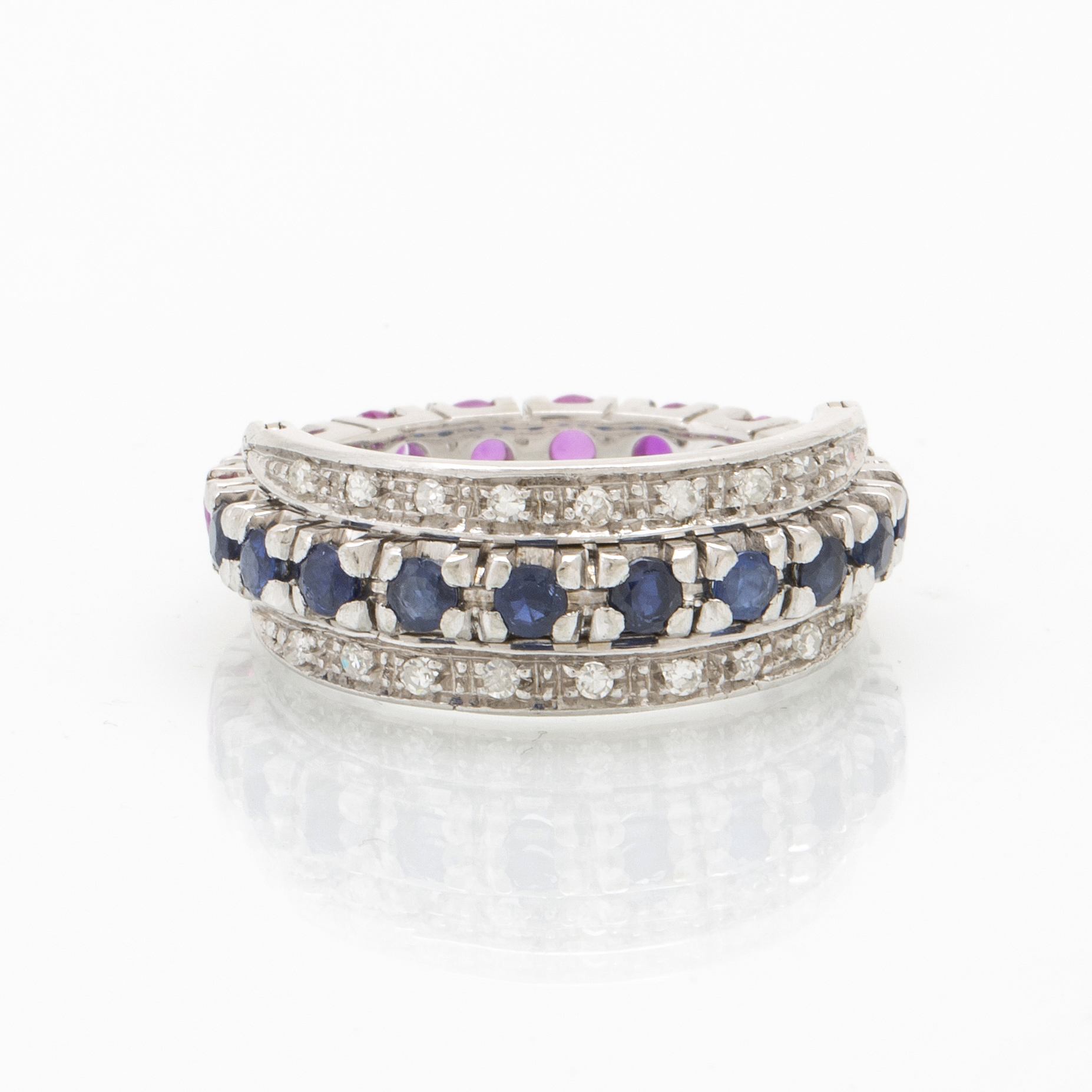 Ring 14K vitguld med diamanter och safirer. - Bukowskis