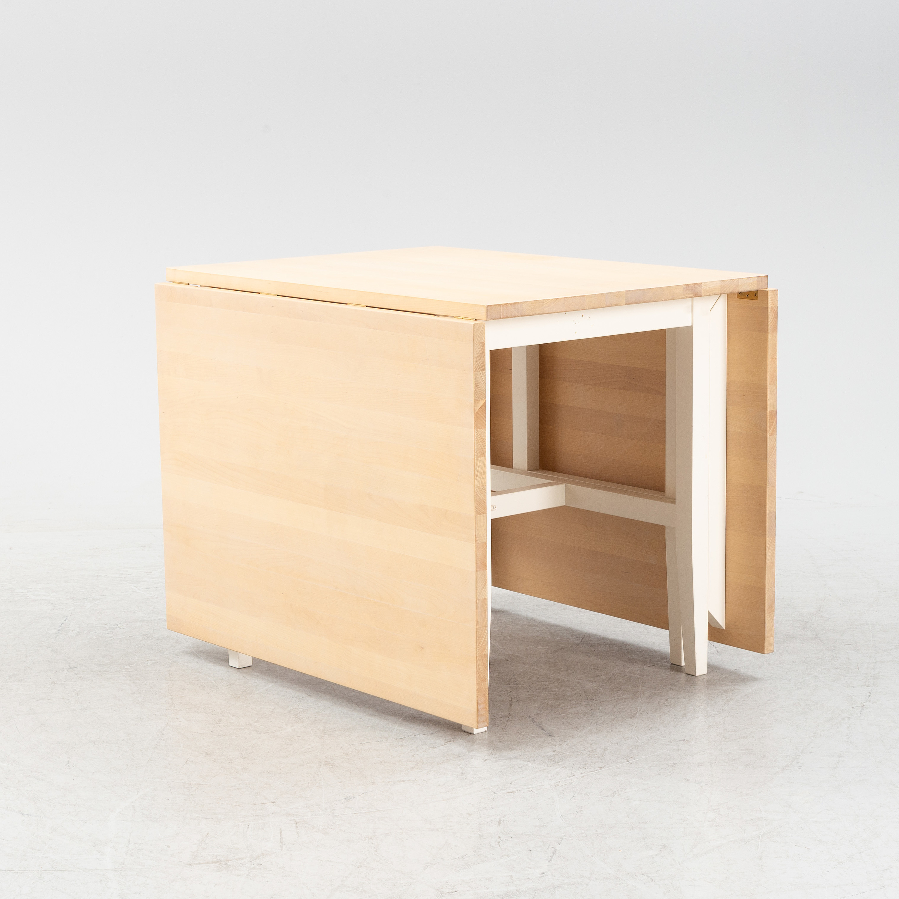 G.A.D (Gute Art & Design), a gate legged table 'Ardre'. - Bukowskis