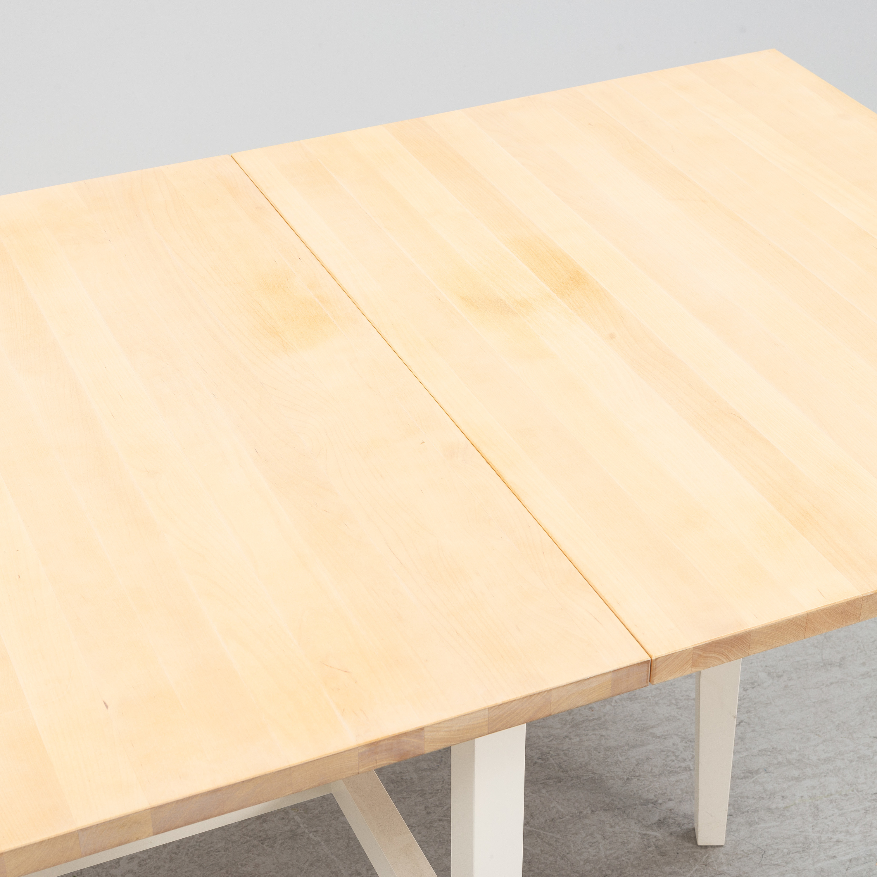 G.A.D (Gute Art & Design), a gate legged table 'Ardre'. - Bukowskis