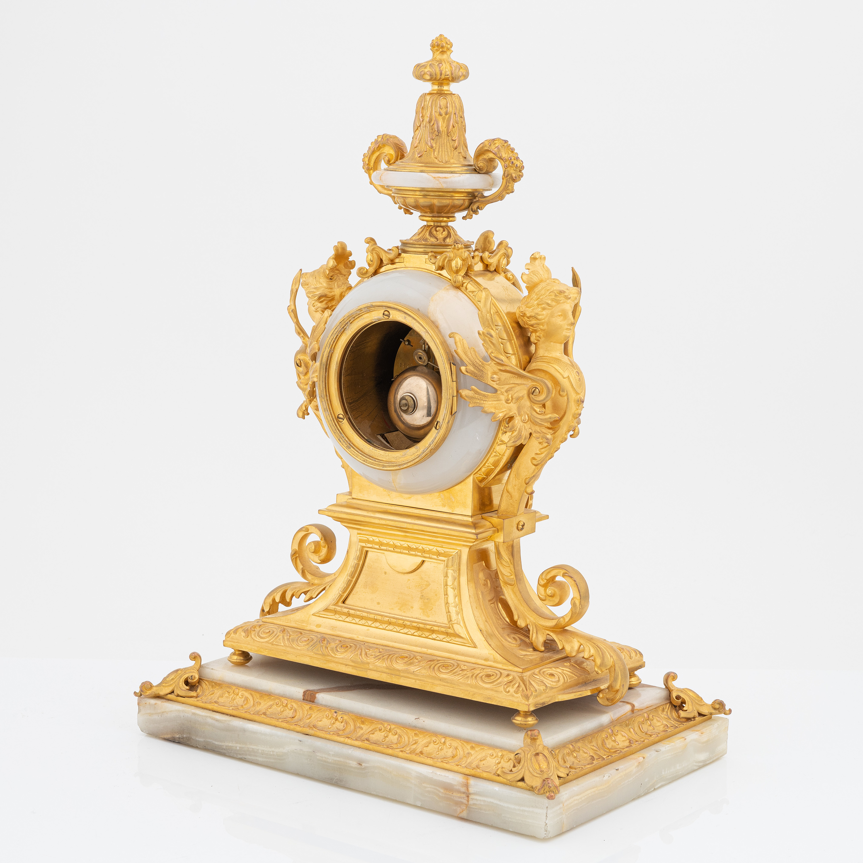 A mantle clock, early 20th Century. - Bukowskis