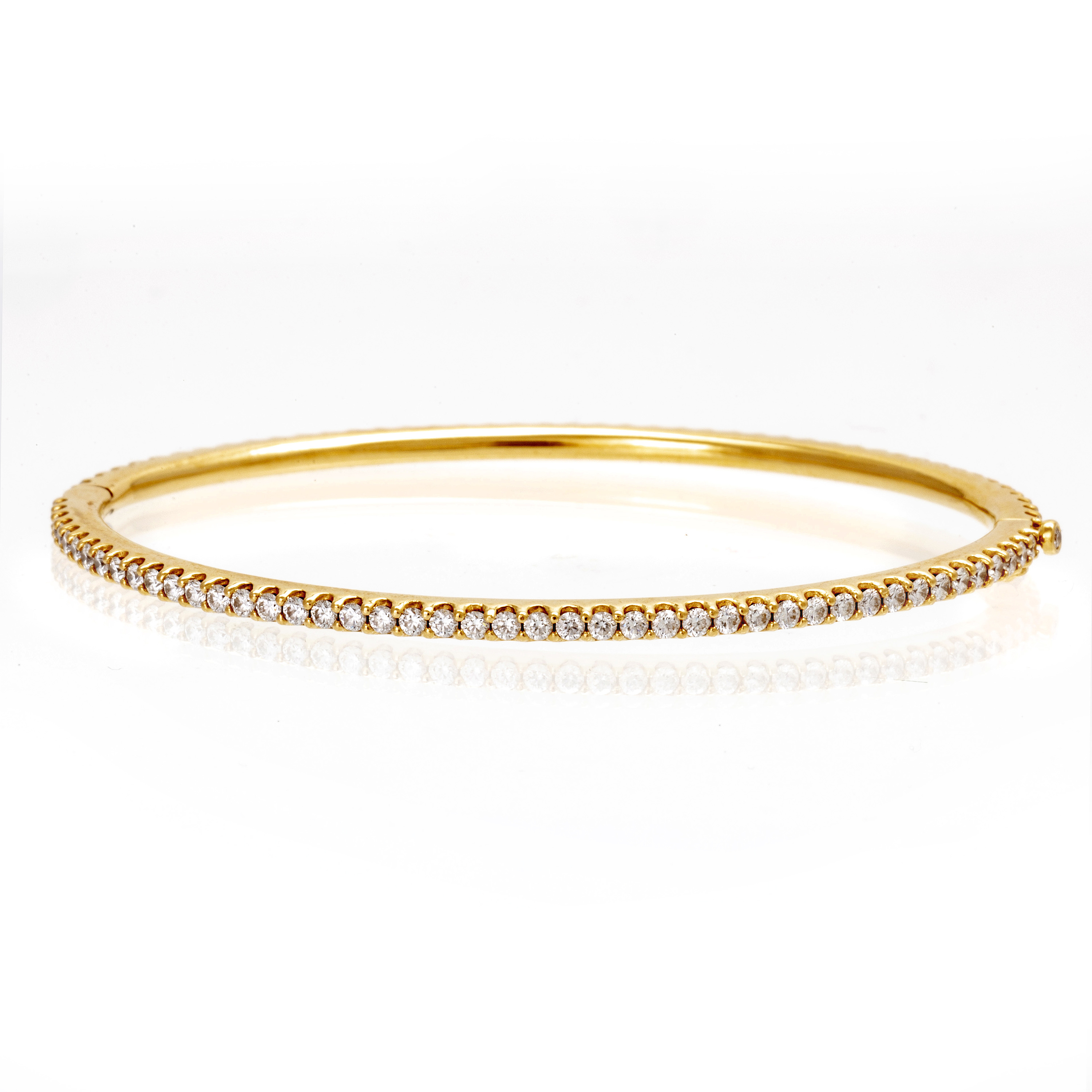 Charlotte Lynggaard the Love Bands straight bangle, 18K guld brilliant ...