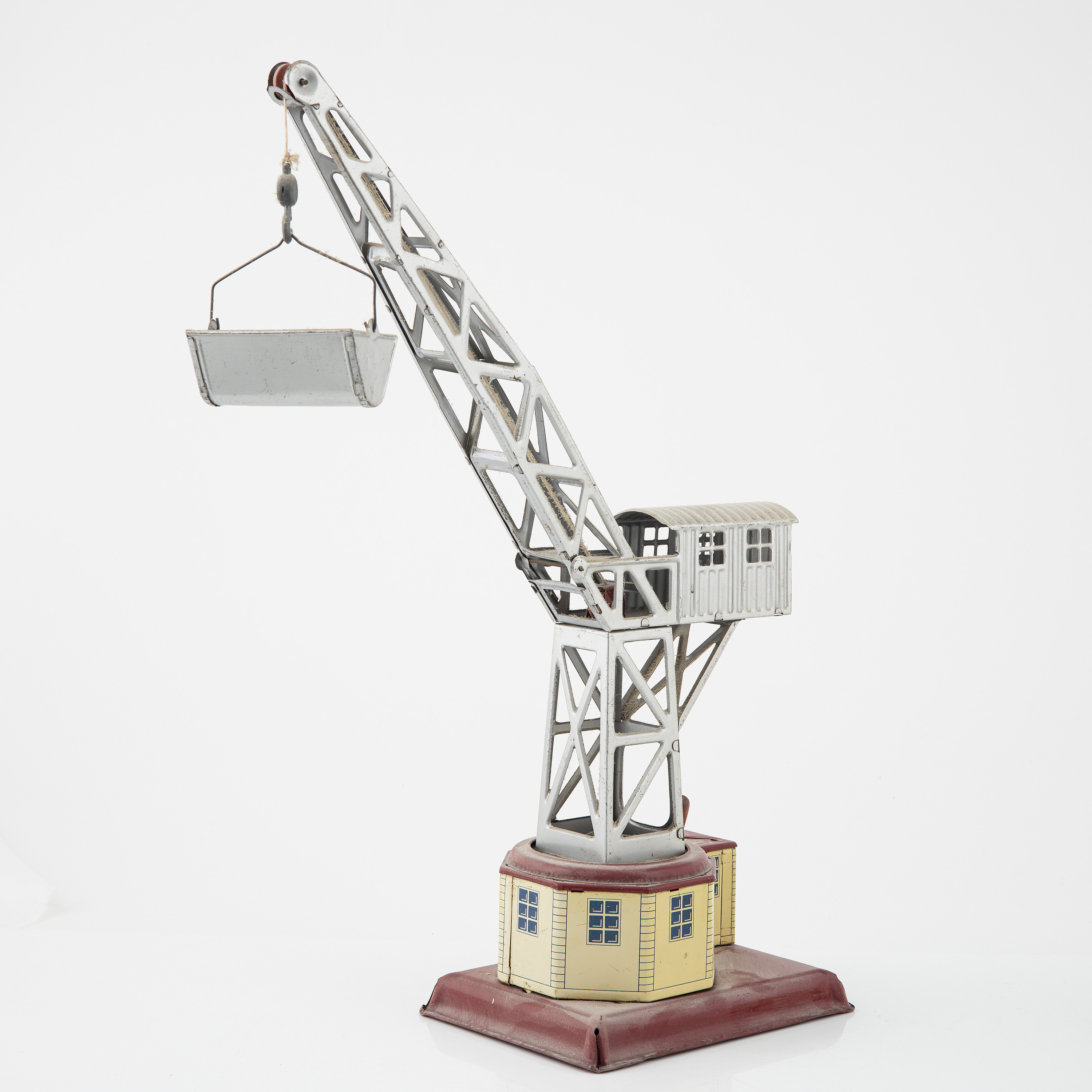 Leksaker, 3 st, Lyftkran, dumper och Tank/stridsvagn. Bl a Gescha ...