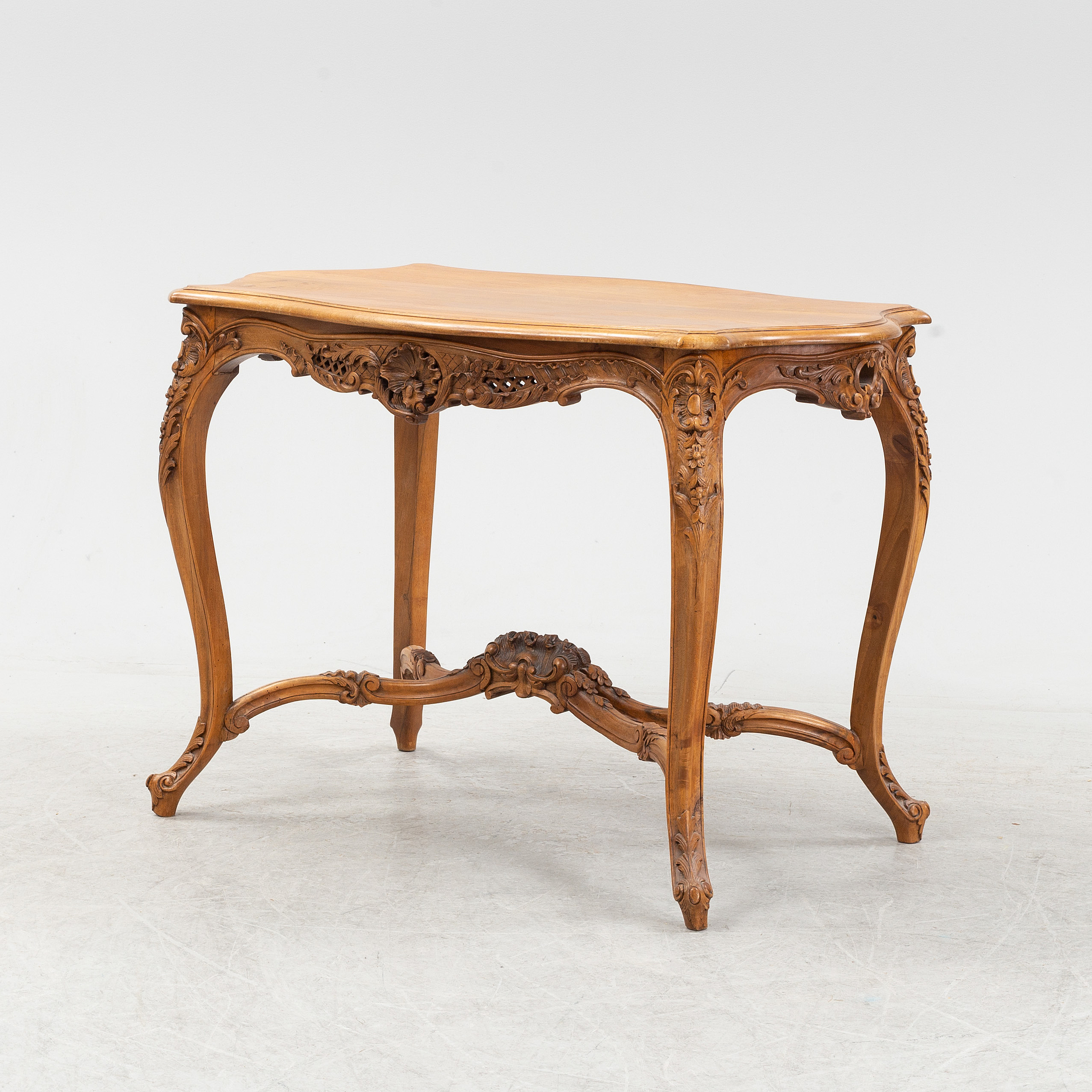 A 6-piece rococo-revival drawing room suite, late 19th Century. - Bukowskis