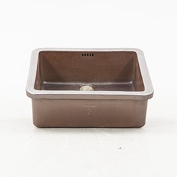 Sink "V50" in salt glazed stonewear for Höganäs Sweden. - Bukowskis
