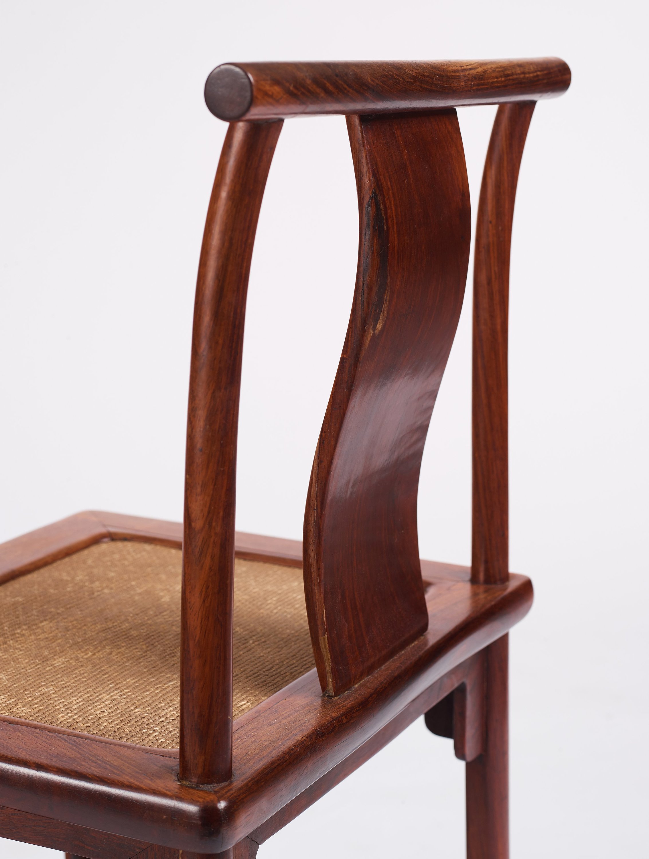 A Chinese hardwood chair, Qing dynasty (1644-1912). - Bukowskis