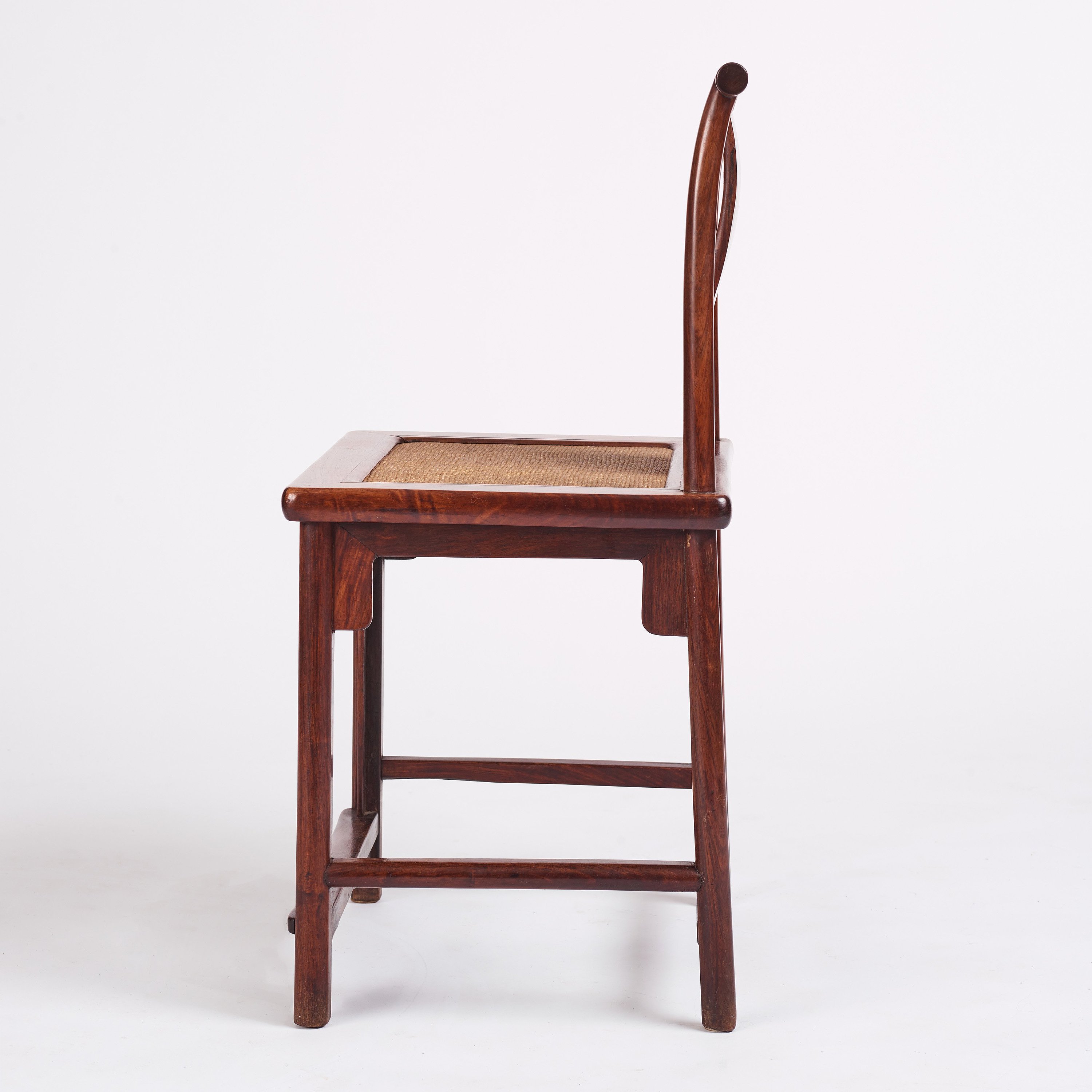 A Chinese hardwood chair, Qing dynasty (1644-1912). - Bukowskis
