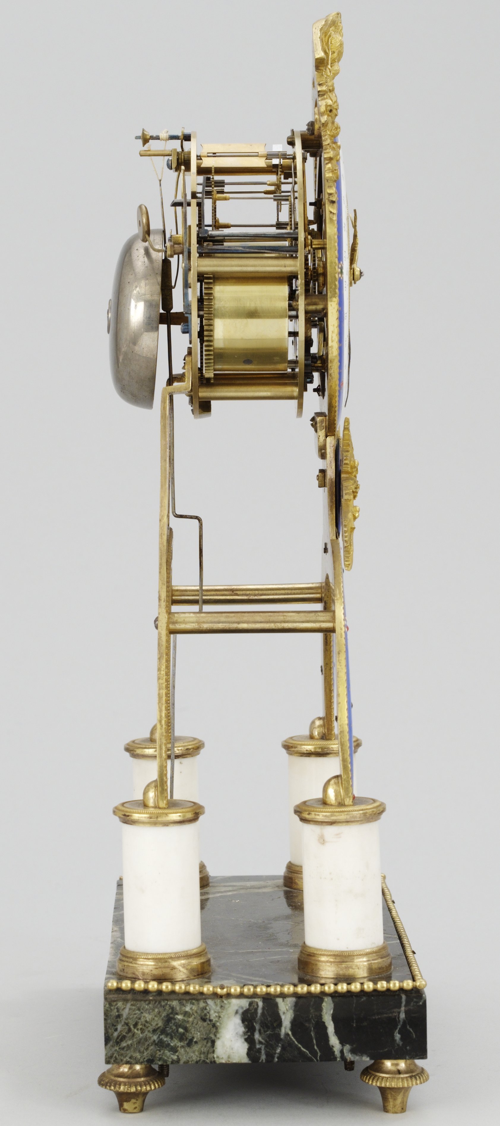 A French mantel clock by Faisant, circa 1800. - Bukowskis