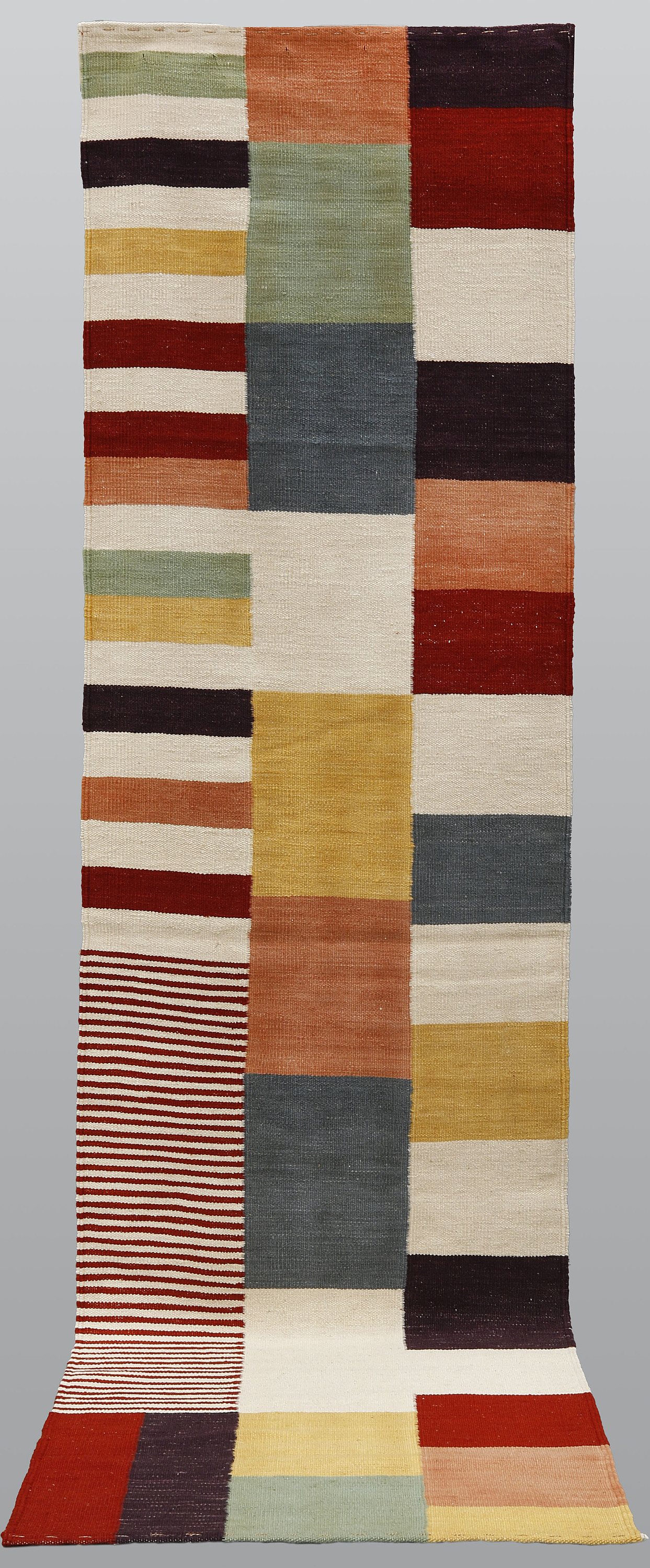 Gallerimatta, slätväv, ca 297 x 83 cm. - Bukowskis