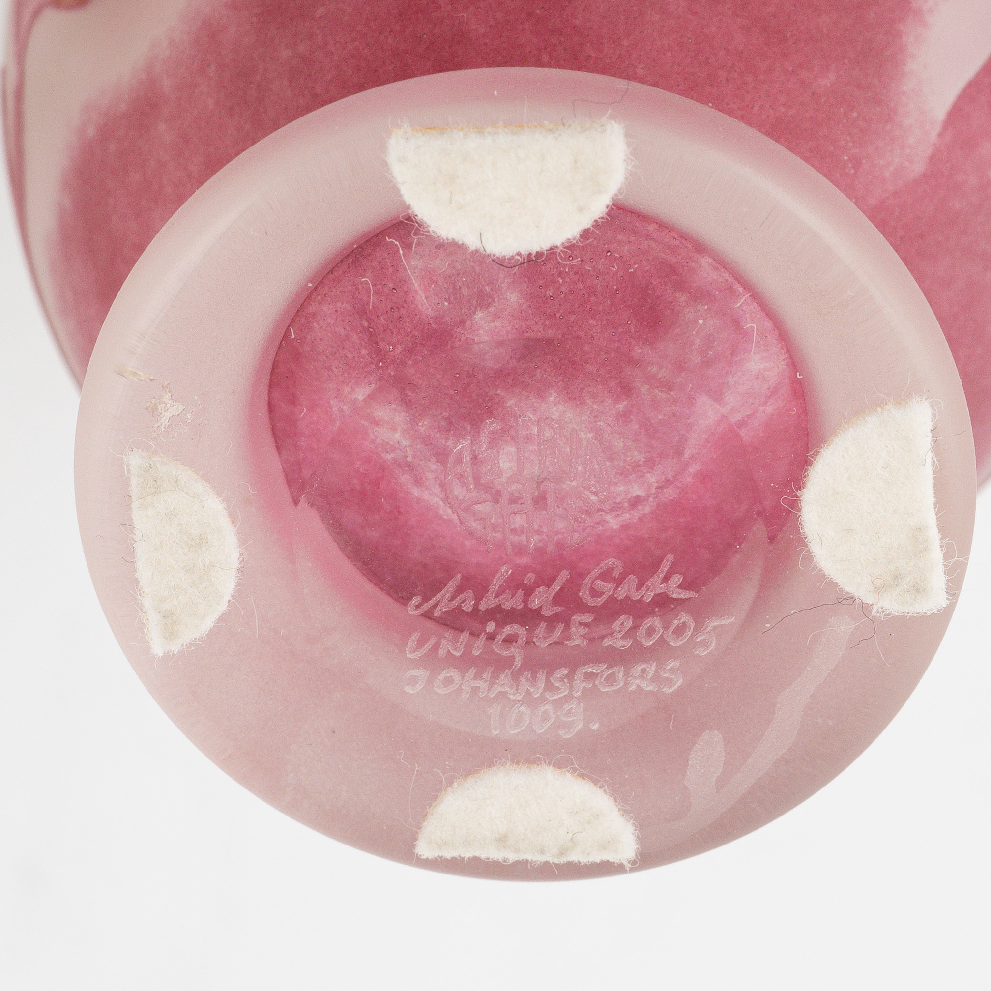 Astrid Gate, two glass flacons, Johansfors, 2005. - Bukowskis