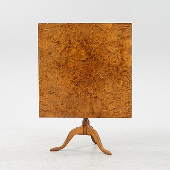 Fällbord, av Lars Eric Lindell (Mästare i Köping 1818-1843). - Bukowskis