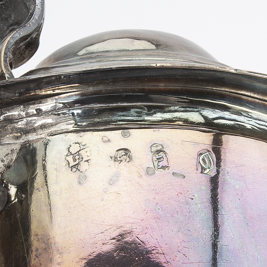 An English 18th century silver tankard. - Bukowskis