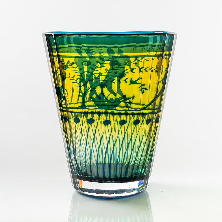 Gunnar Cyrén, a 'graal' glass vase, Orrefors, Sweden 1989. - Bukowskis