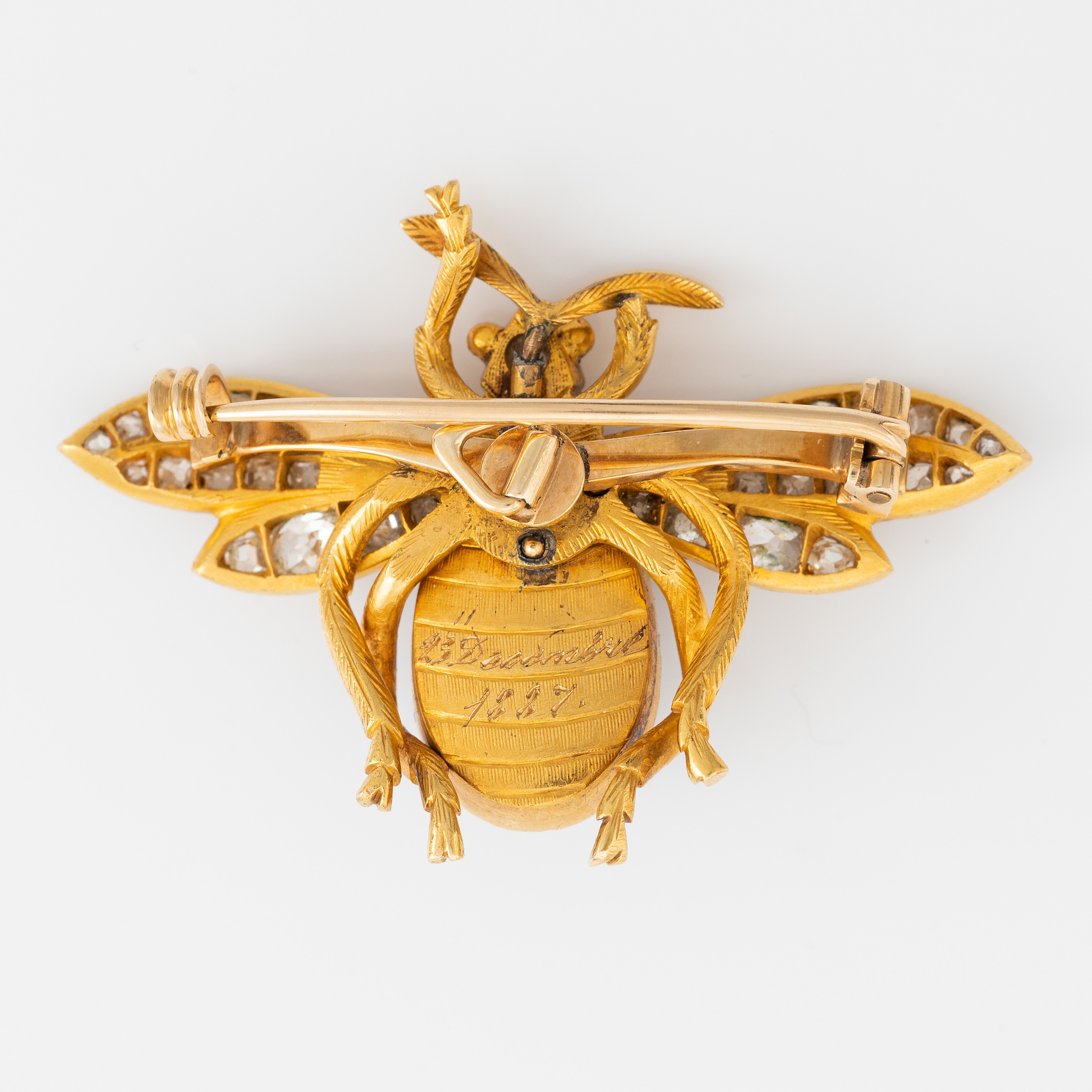 Cabochon cut carbuncle garnet, blue sapphire, old cut and rose cut ...