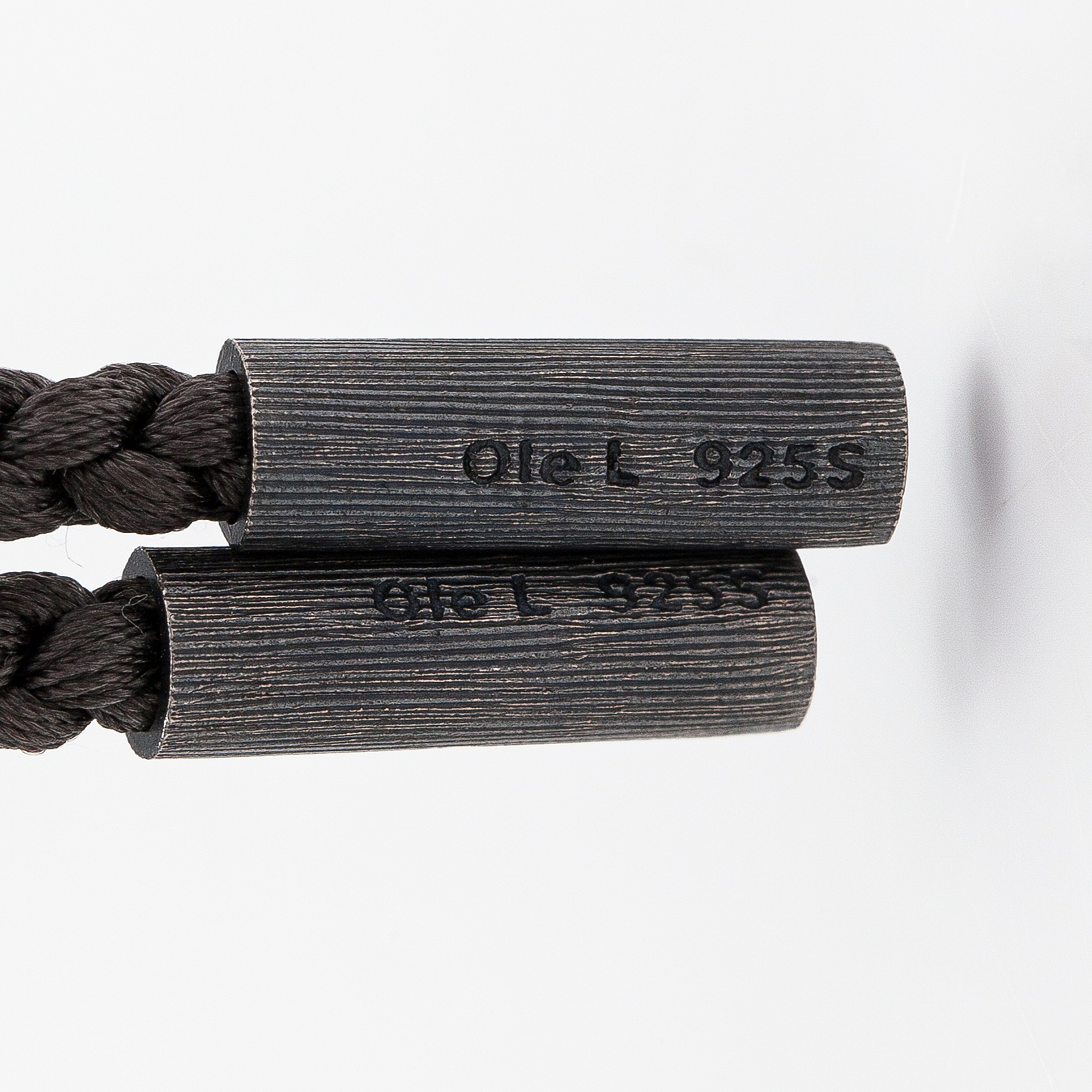 Ole Lynggaard, Halsband "Acorn", sterlingsilver, guld, diamant ca 0.025 ...