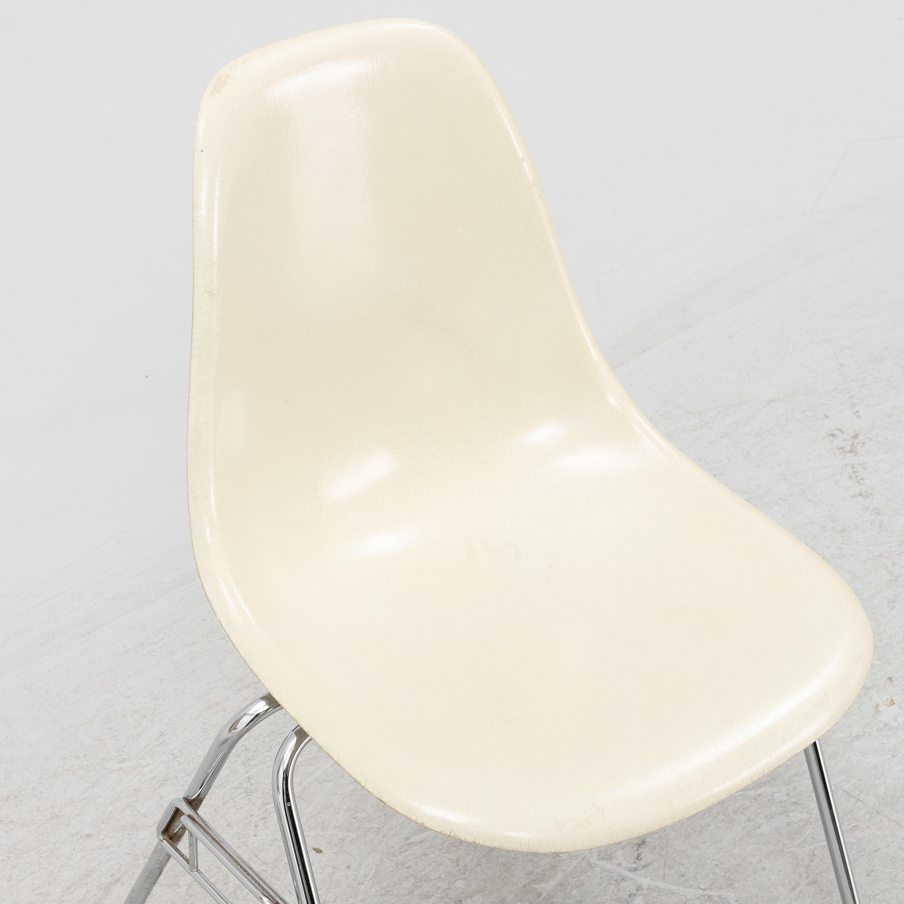Charles & Ray Eames, stolar, 6 st, Herman Miller, 1950-/60-tal. - Bukowskis