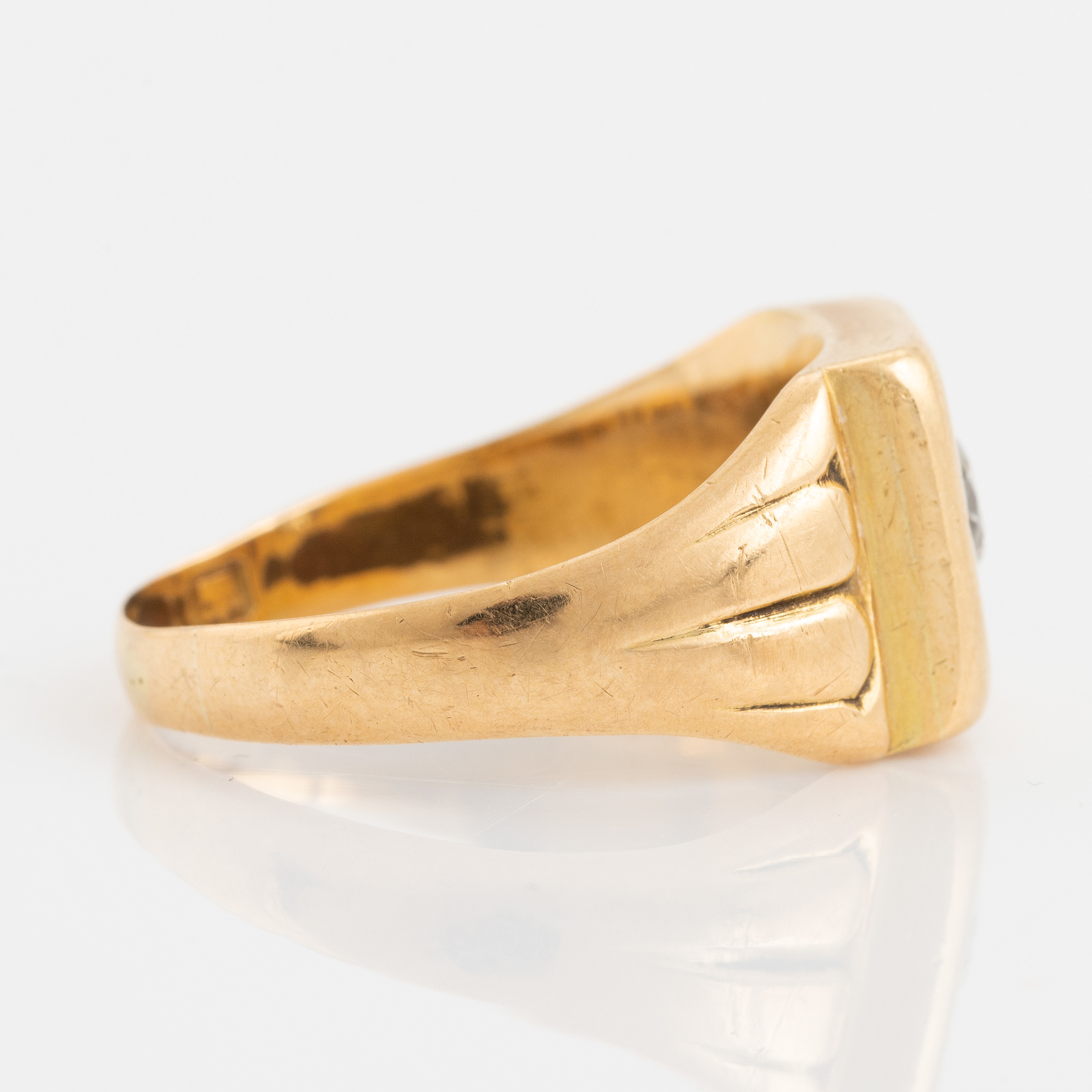 Old cut diamond ring, UK marks. - Bukowskis