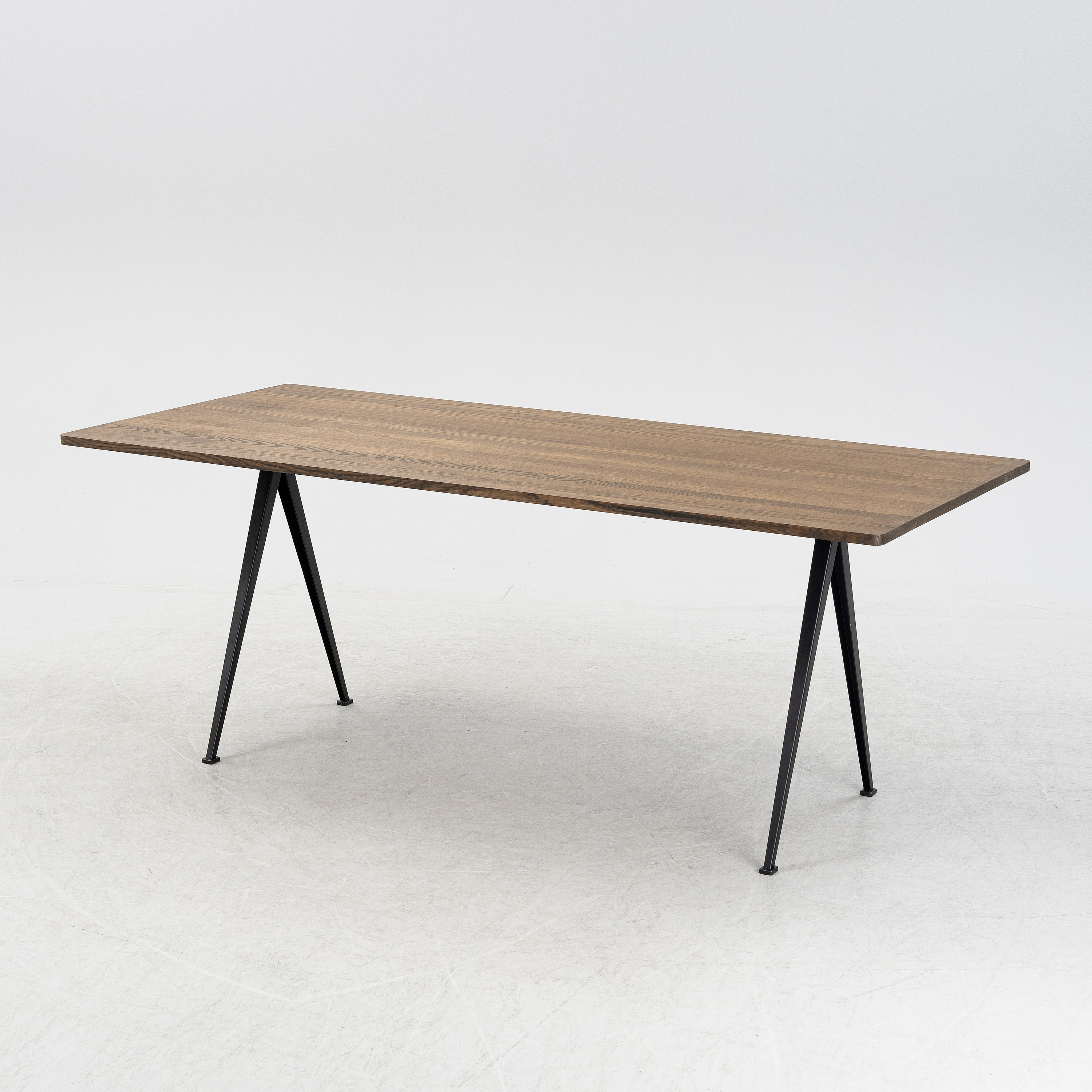 Friso Kramer, a 'Pyramid 02' dining table, HAY, Denmark. - Bukowskis