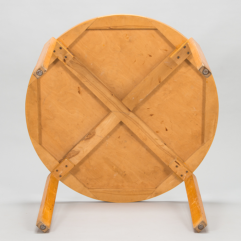 Alvar Aalto, 1940s '73' table and four '69' chairs for O.Y. Huonekalu ...