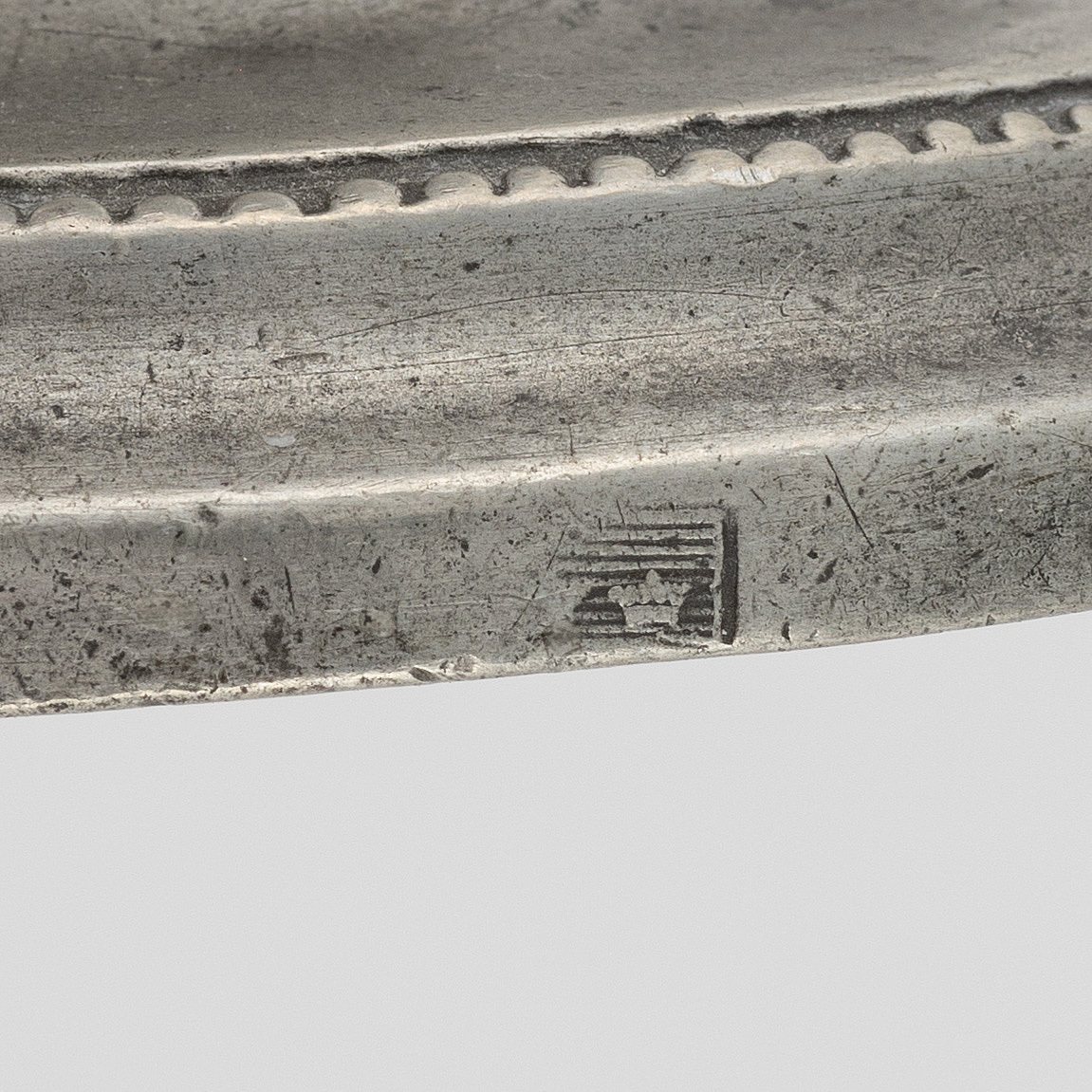 Samling tenn, 8 delar, bl.a. Erik Wikgren, Nyköping (mästare 1805-1846 ...