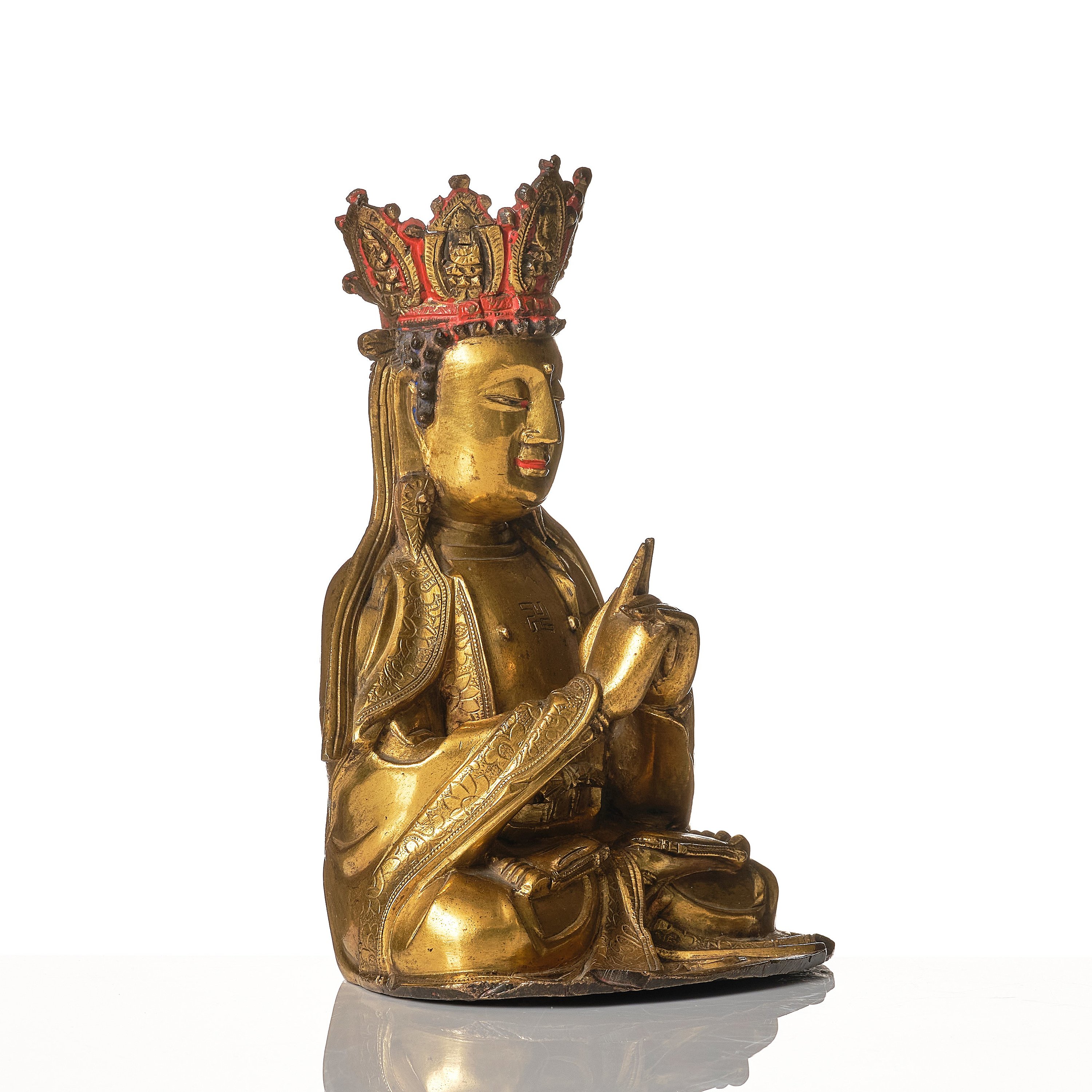 A gilt-bronze figure of Vairochana, Ming dynasty (1638-1644). - Bukowskis