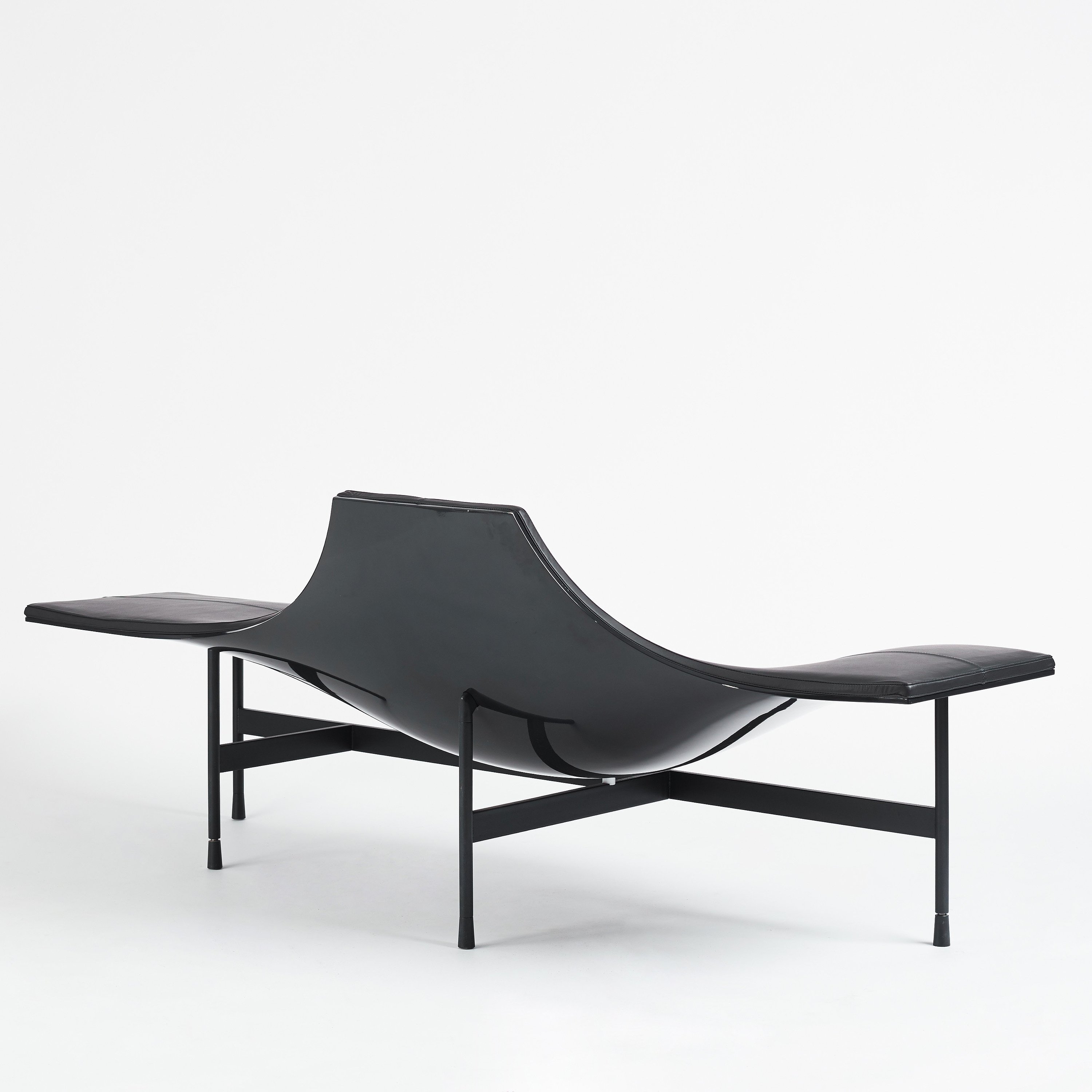 Jean-Marie Massaud, a 'Terminal 1' chaise longue for B&B Italia, post ...