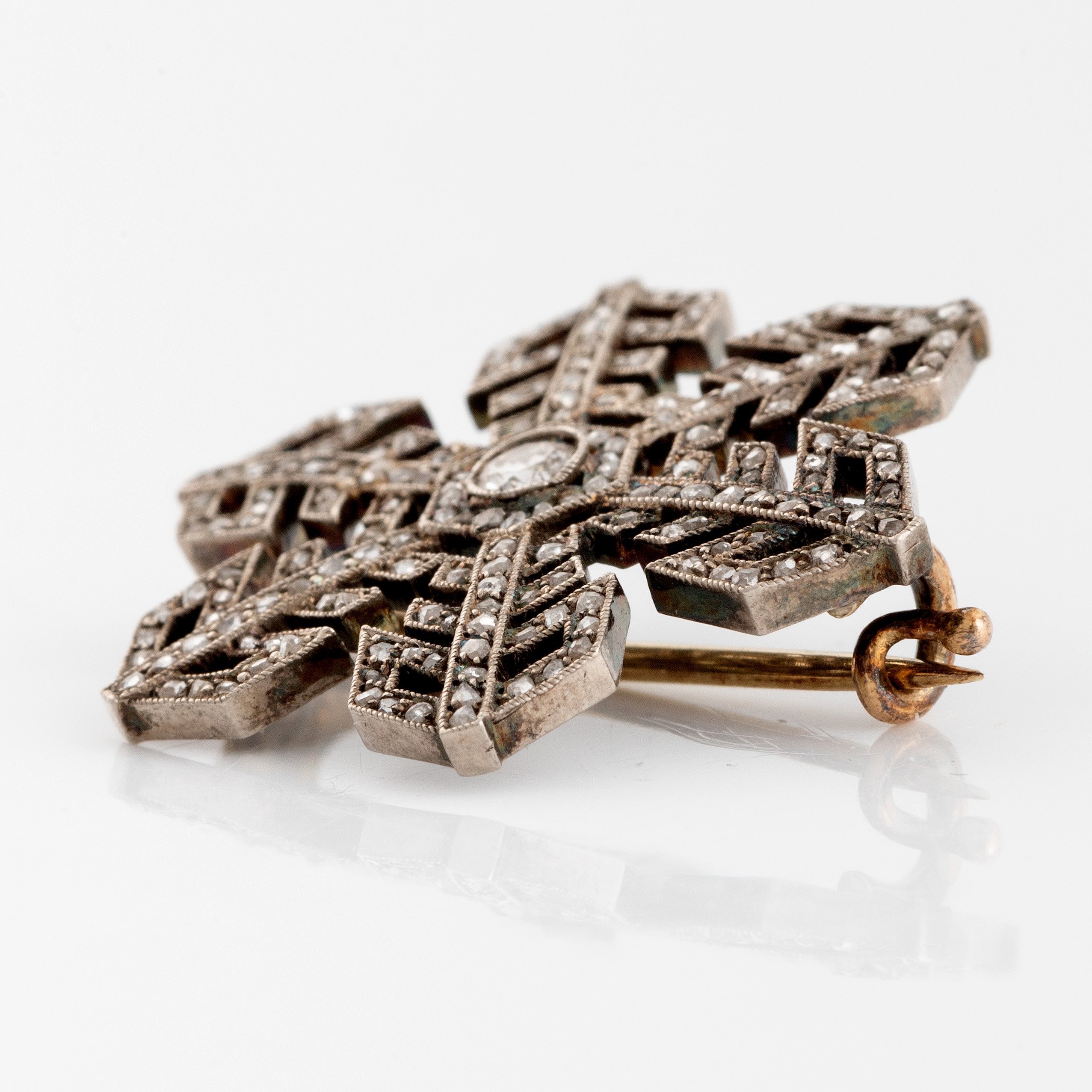 Fabergé hängsmycke, design Alma Pihl. - Bukowskis