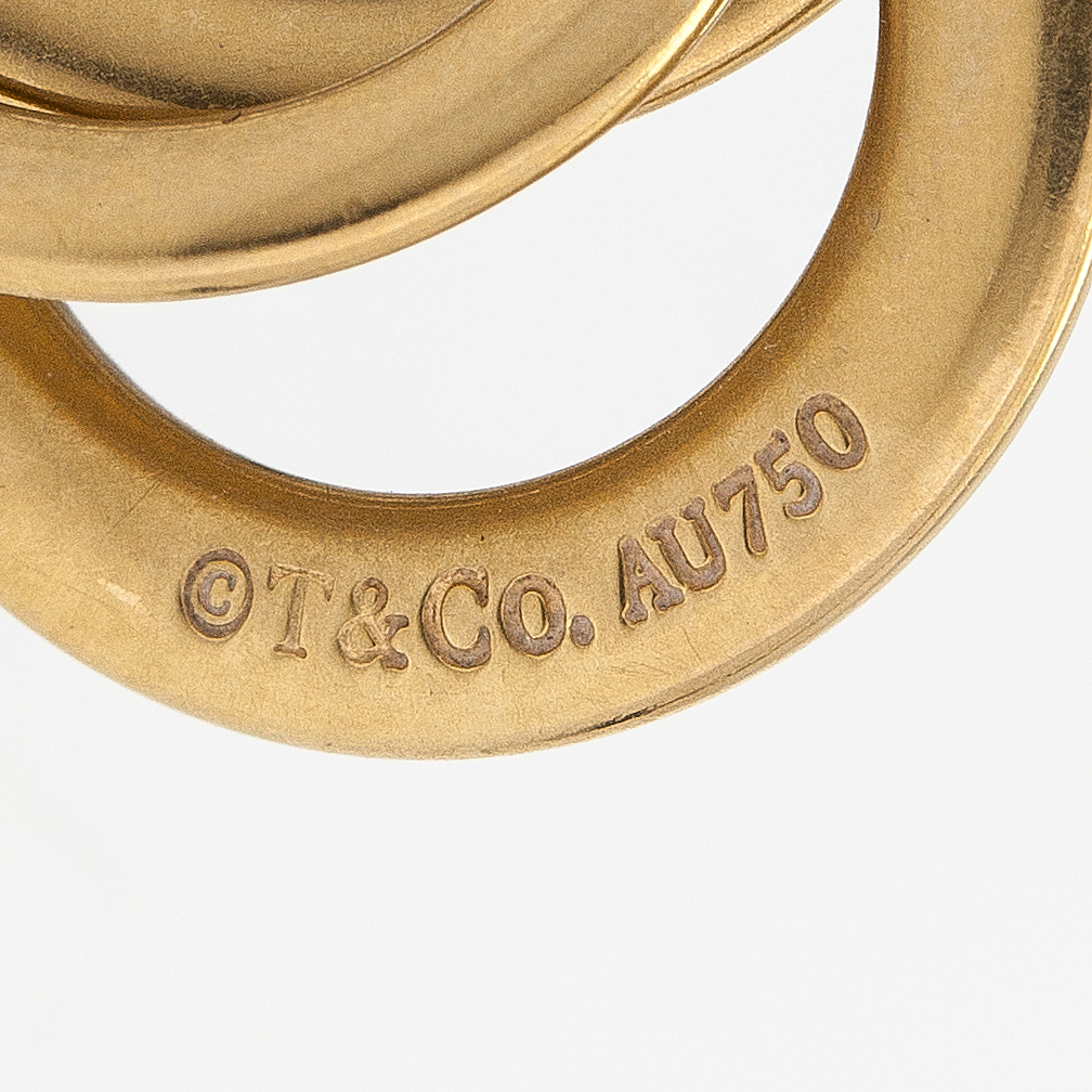Tiffany & Co, An 18K gold necklace. Marked Tiffany & Co and T & Co. - Bukowskis