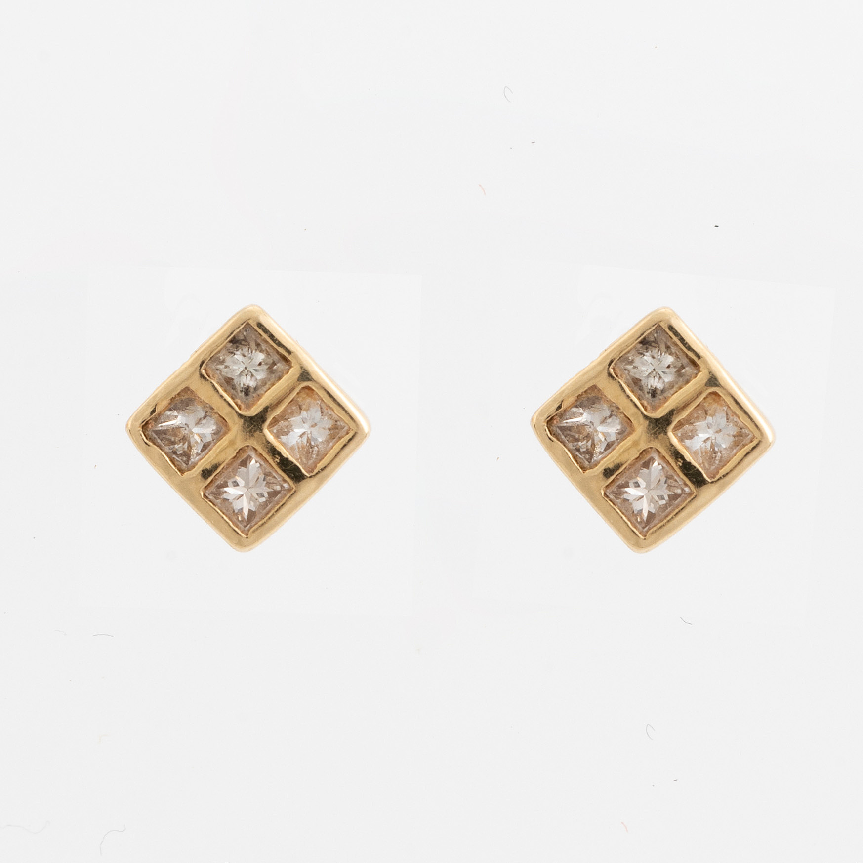 Princess cut diamond earrings. - Bukowskis